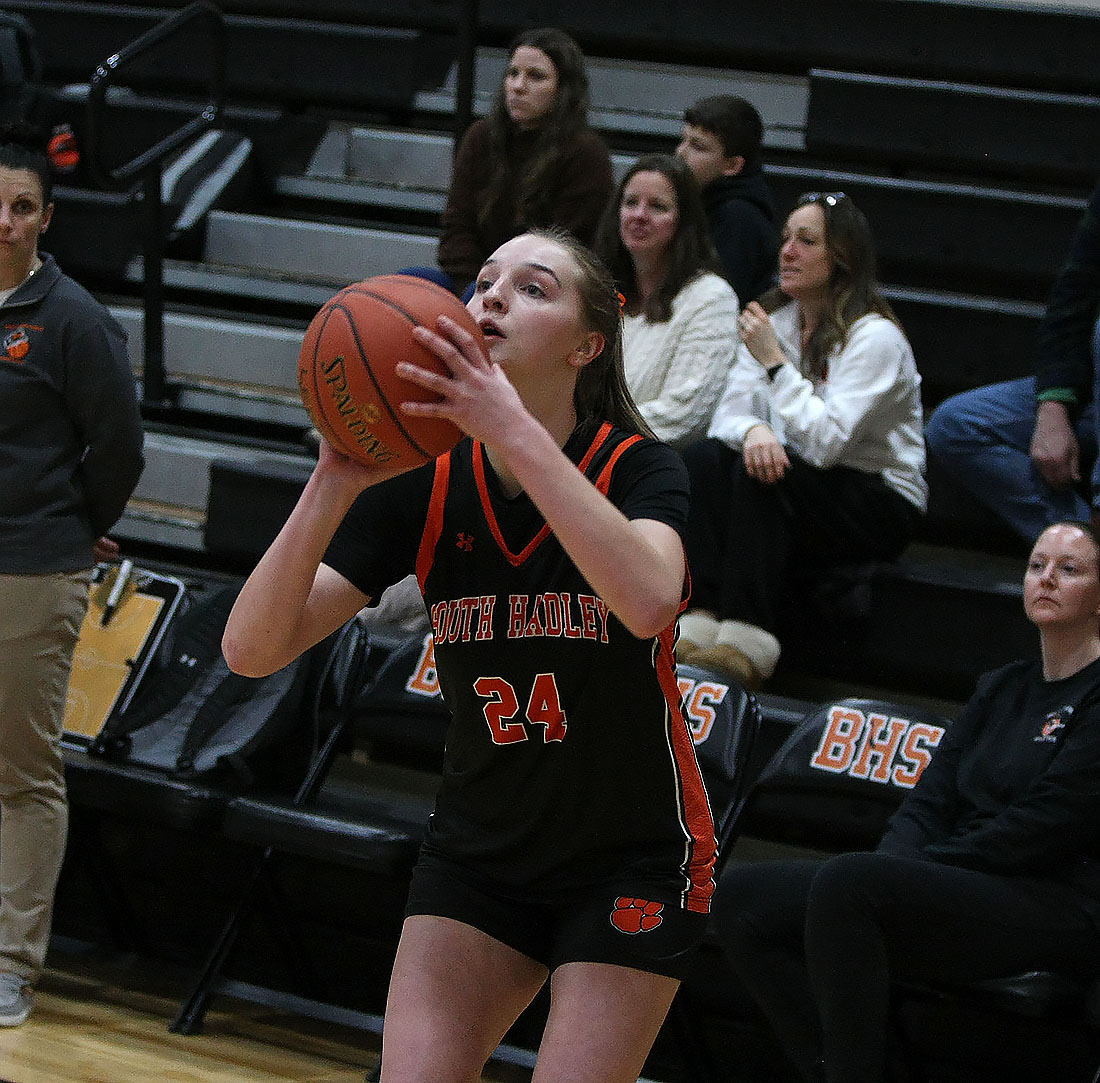South Hadley vs Belchertown girls Basketball 1/27/25 - masslive.com