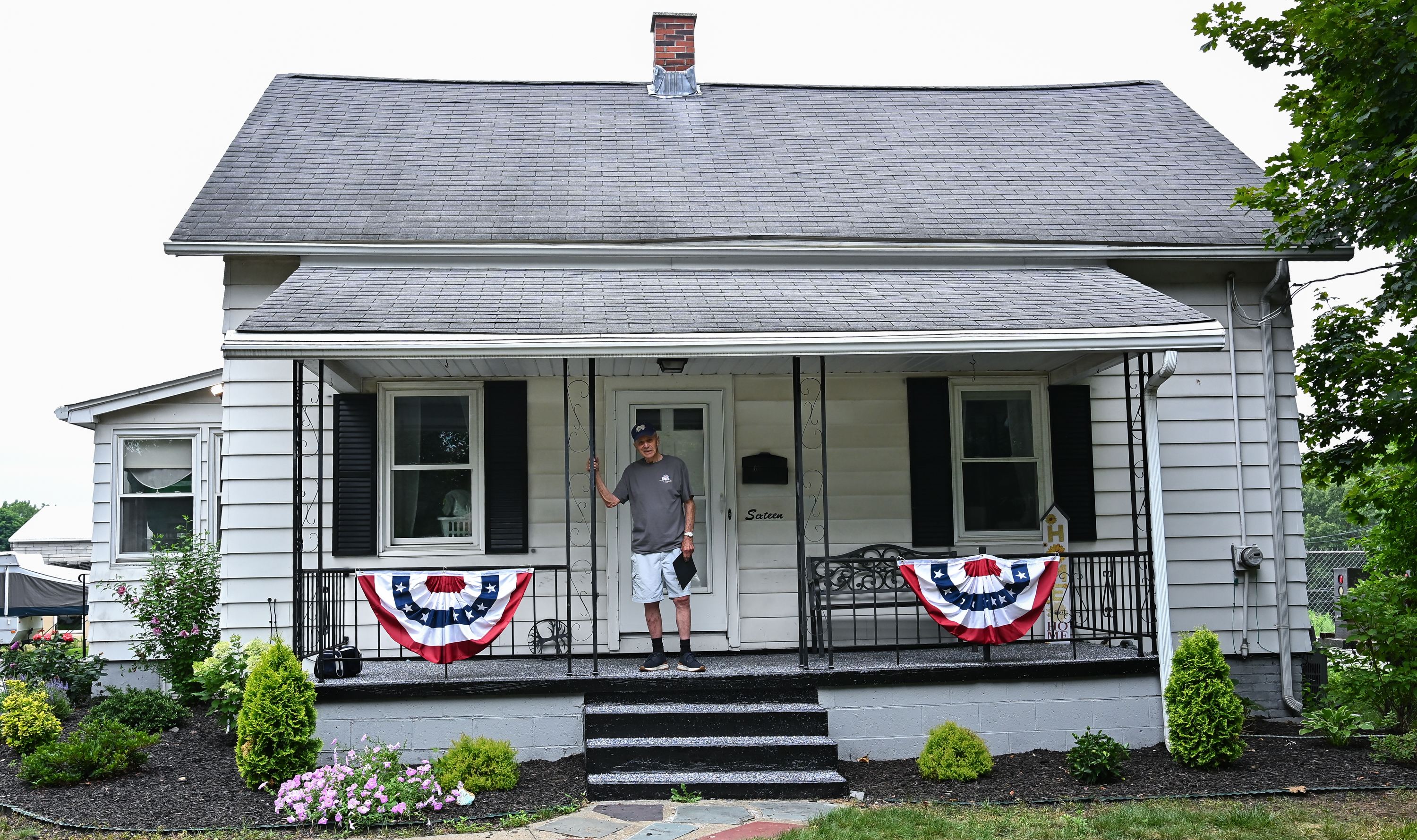Generations of family gather in Chicopee for 100th reunion - masslive.com