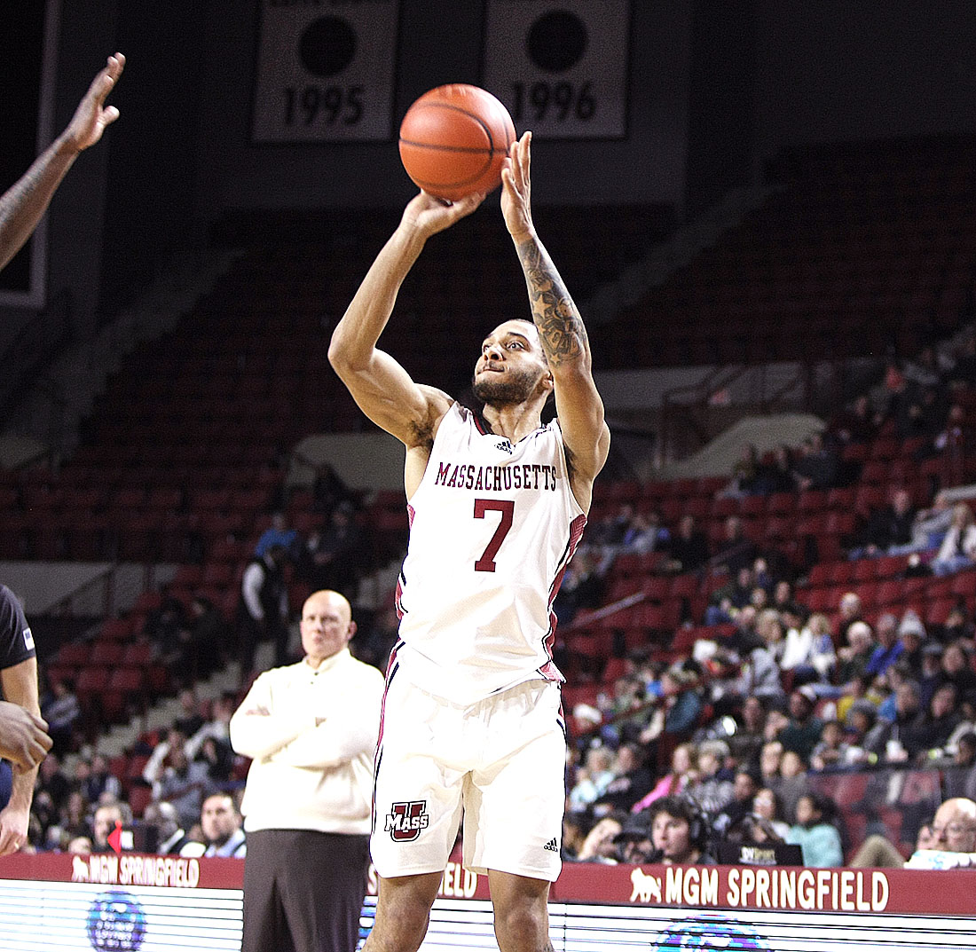 UMass Men's Basketball vs George Washington 1/22/25 - masslive.com