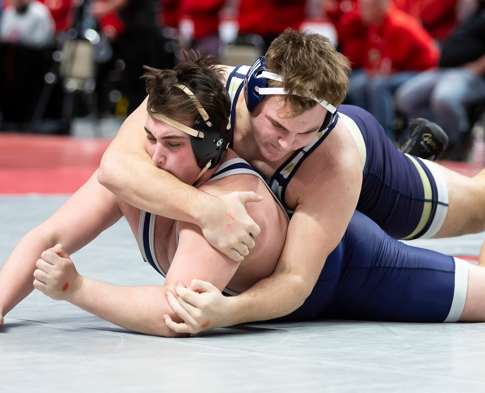 PIAA Class 2A Wrestling: Brookville defeats Bishop McDevitt - pennlive.com
