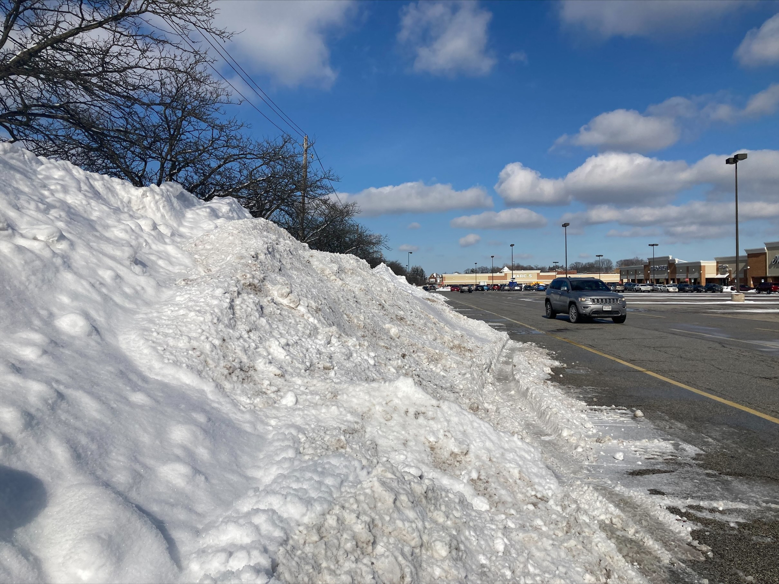 Piles of snow fill parking lots around Northeast Ohio - cleveland.com
