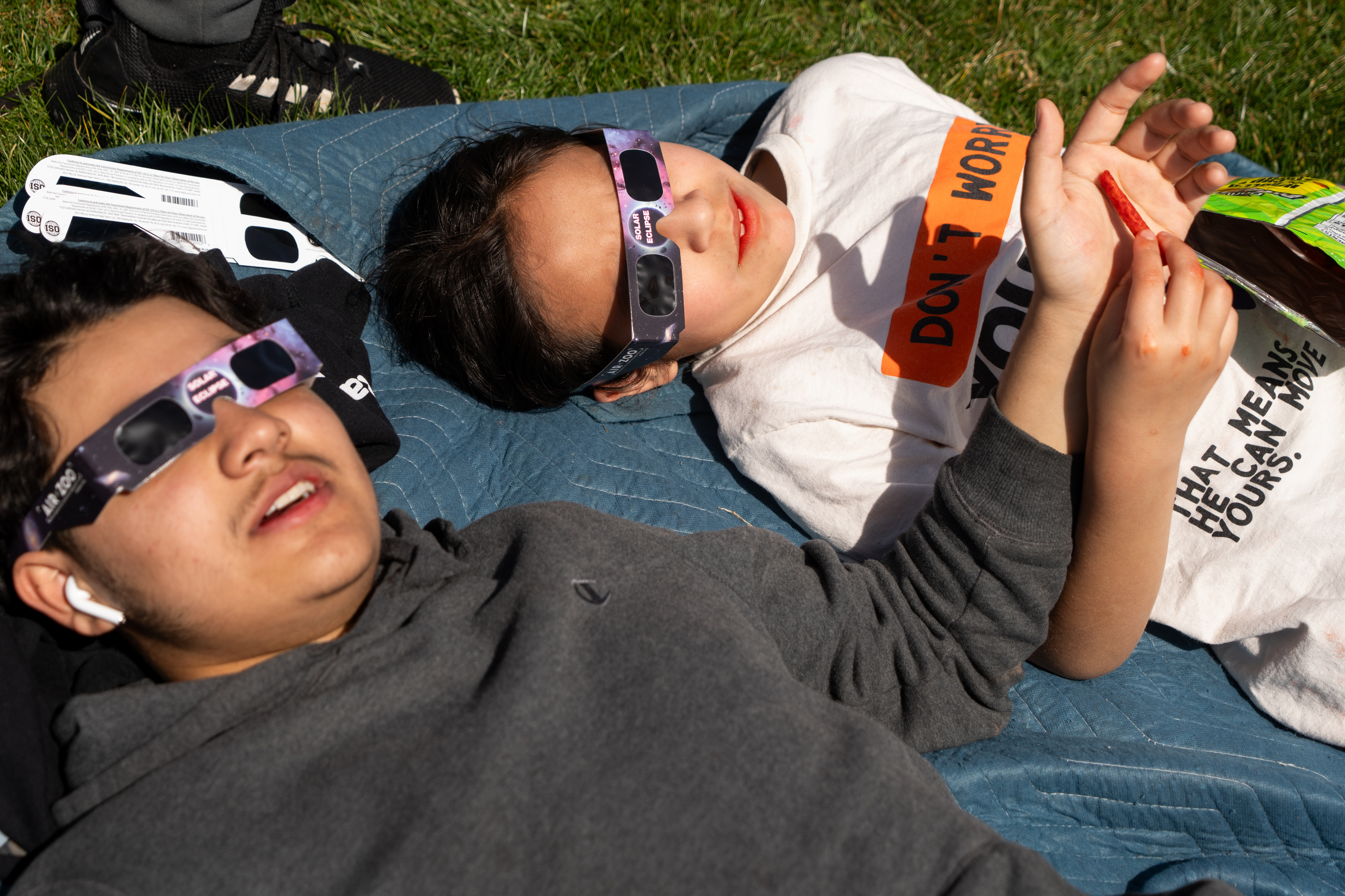 Hundreds watch solar eclipse at Air Zoo - mlive.com