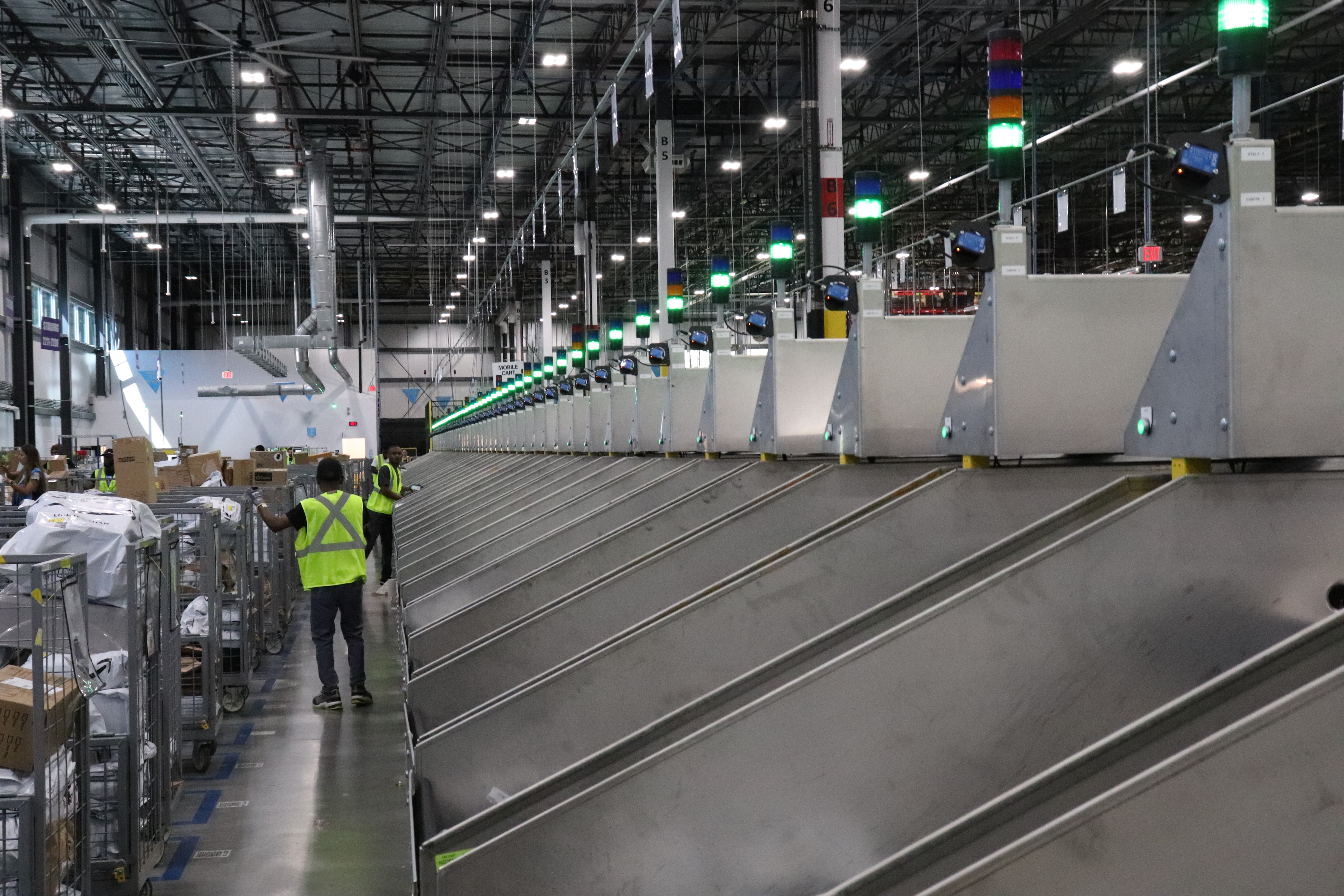 Inside Amazon's Westborough fulfillment center warehouse on Prime Day ...