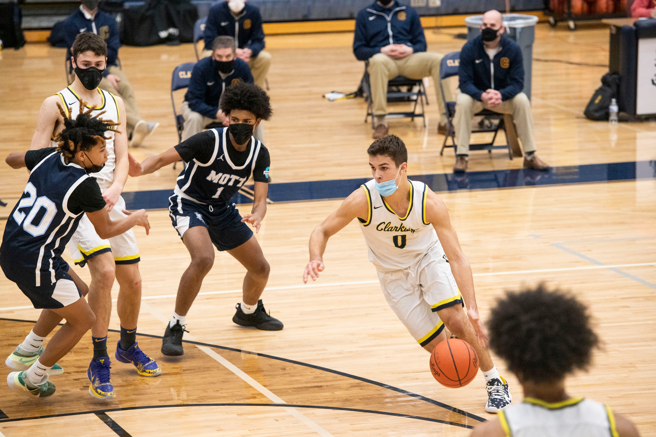 Varsity Boys Basketball Waterford Mott at Clarkston - mlive.com