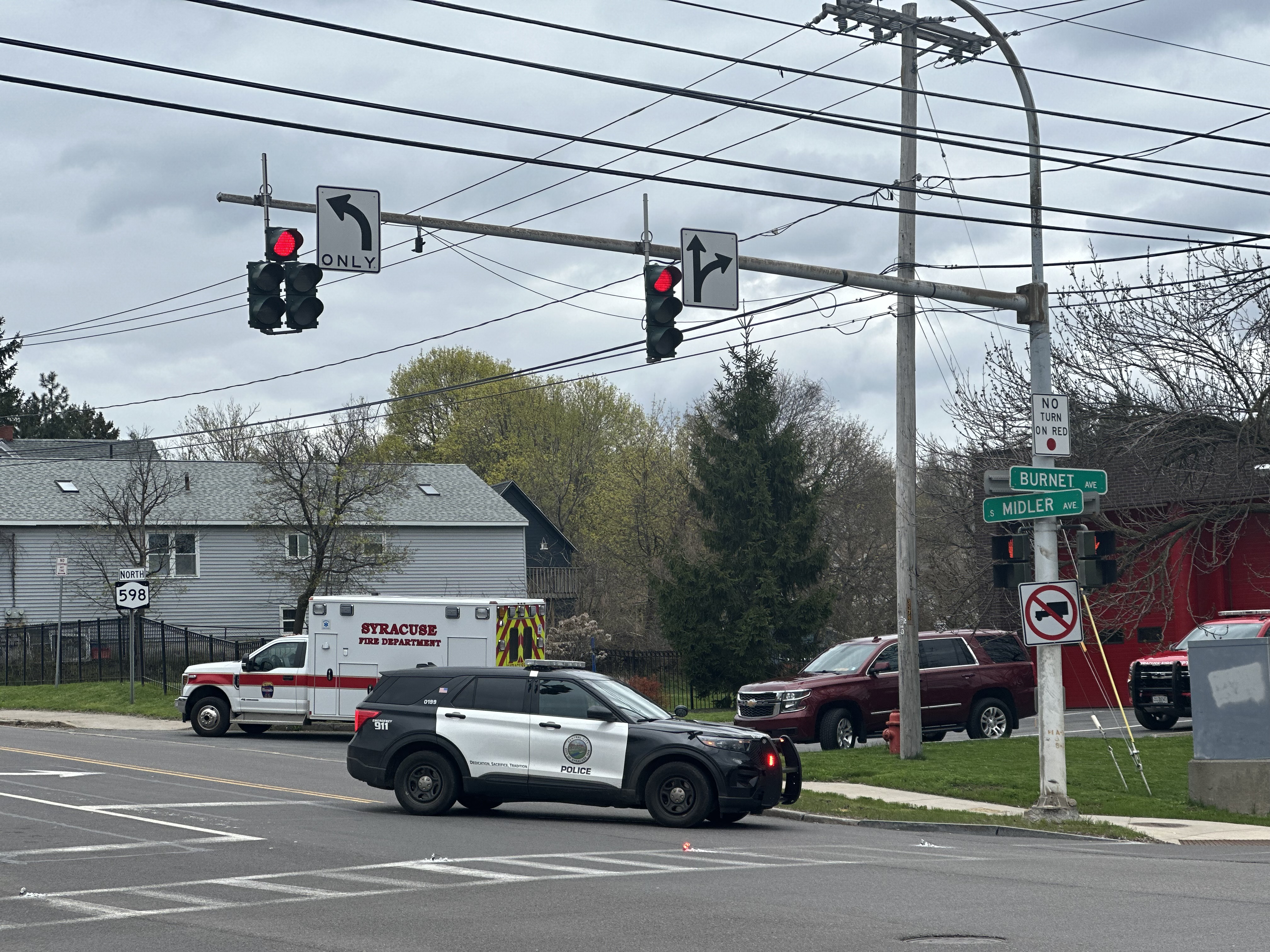 Syracuse police standoff in Eastwood - syracuse.com
