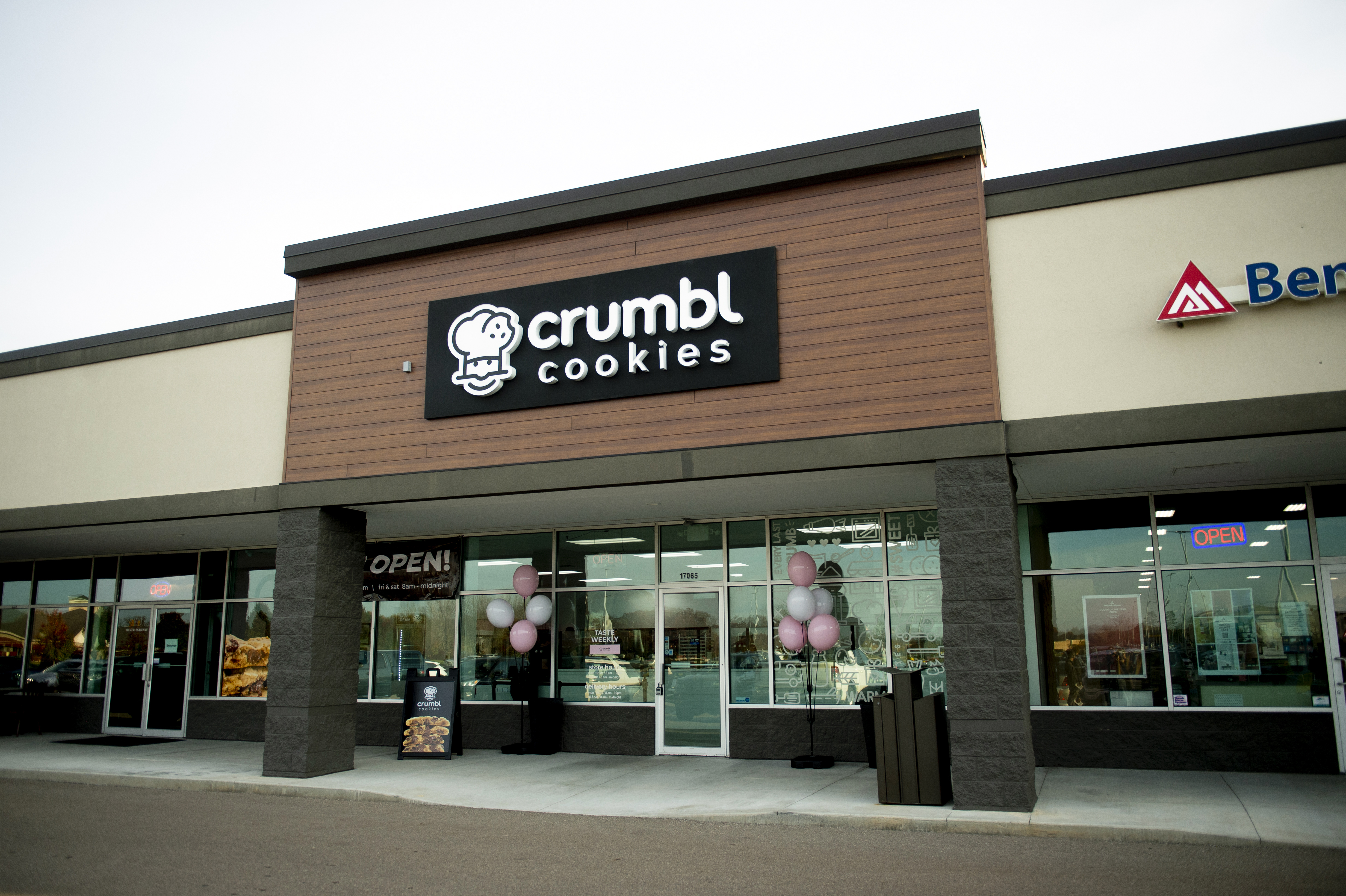 Crumble Cookies opens in Fenton - mlive.com