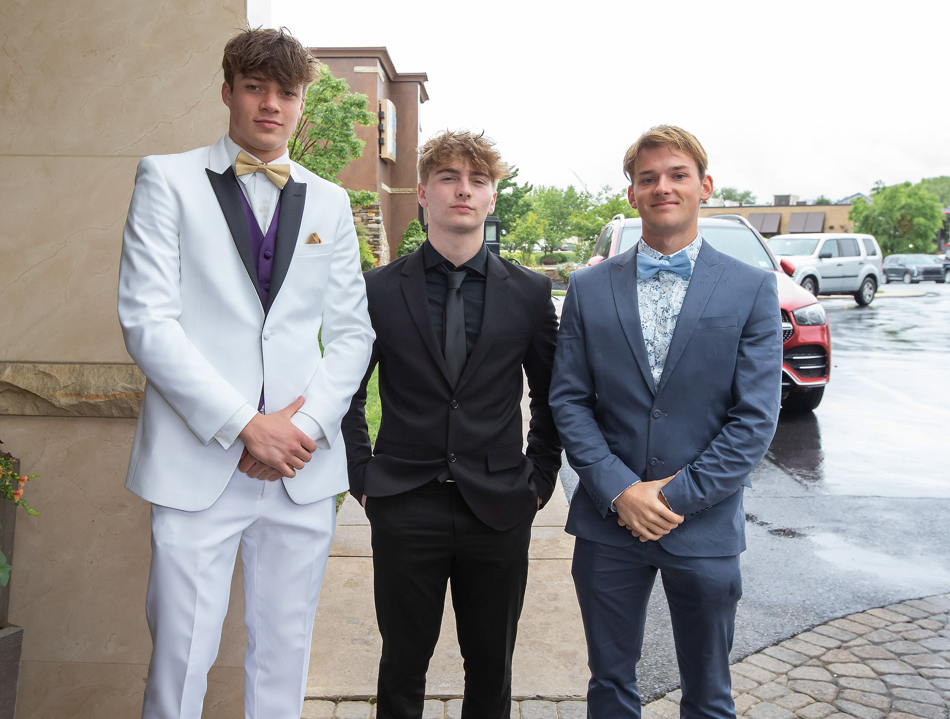 Lancaster Catholic High School prom 2024 - pennlive.com
