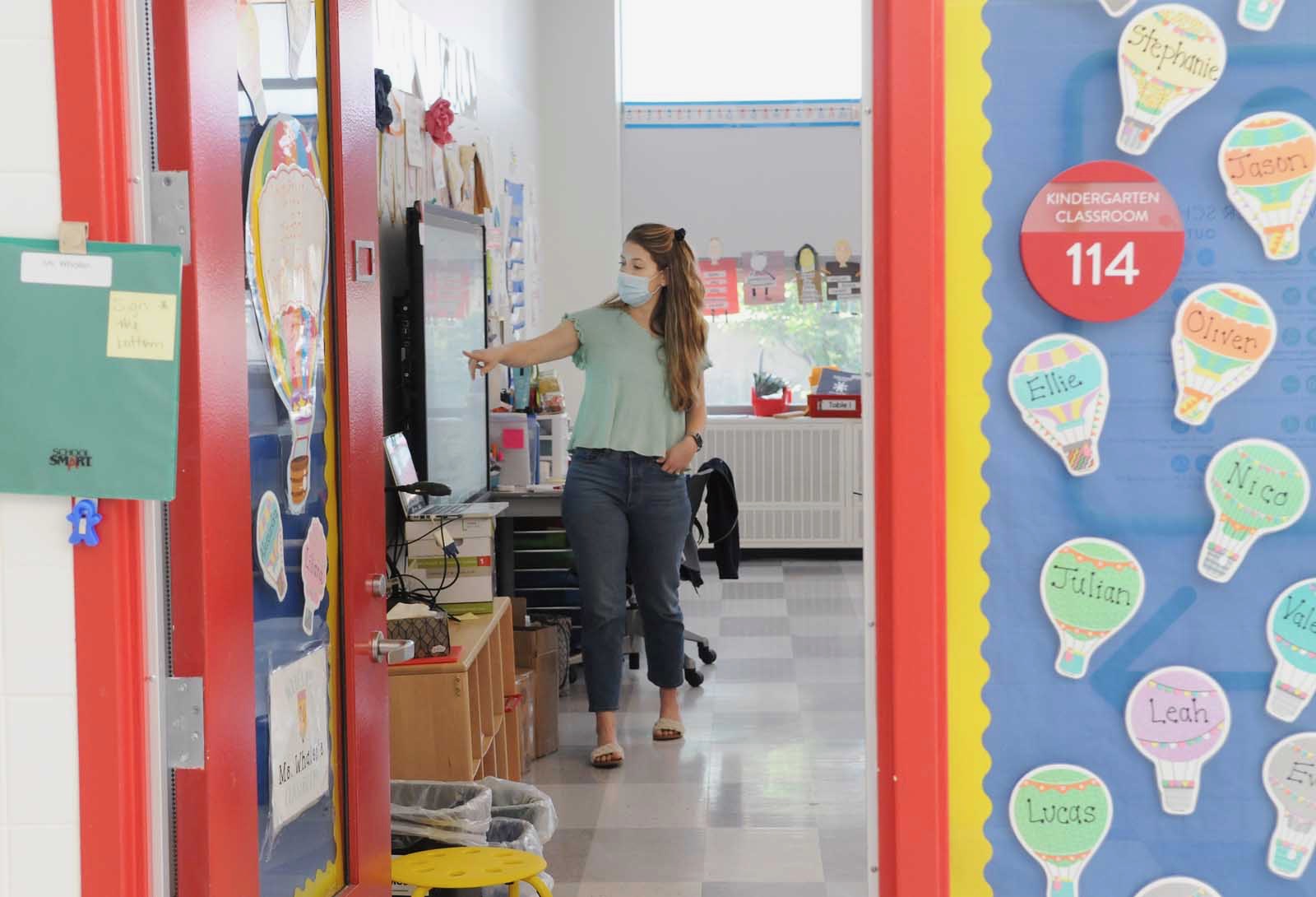 School union officials tour Staten Island's 'green' school - silive.com