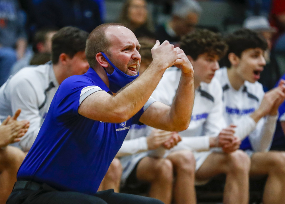 Wilson vs. Southern Lehigh in the Colonial League boys basketball final ...