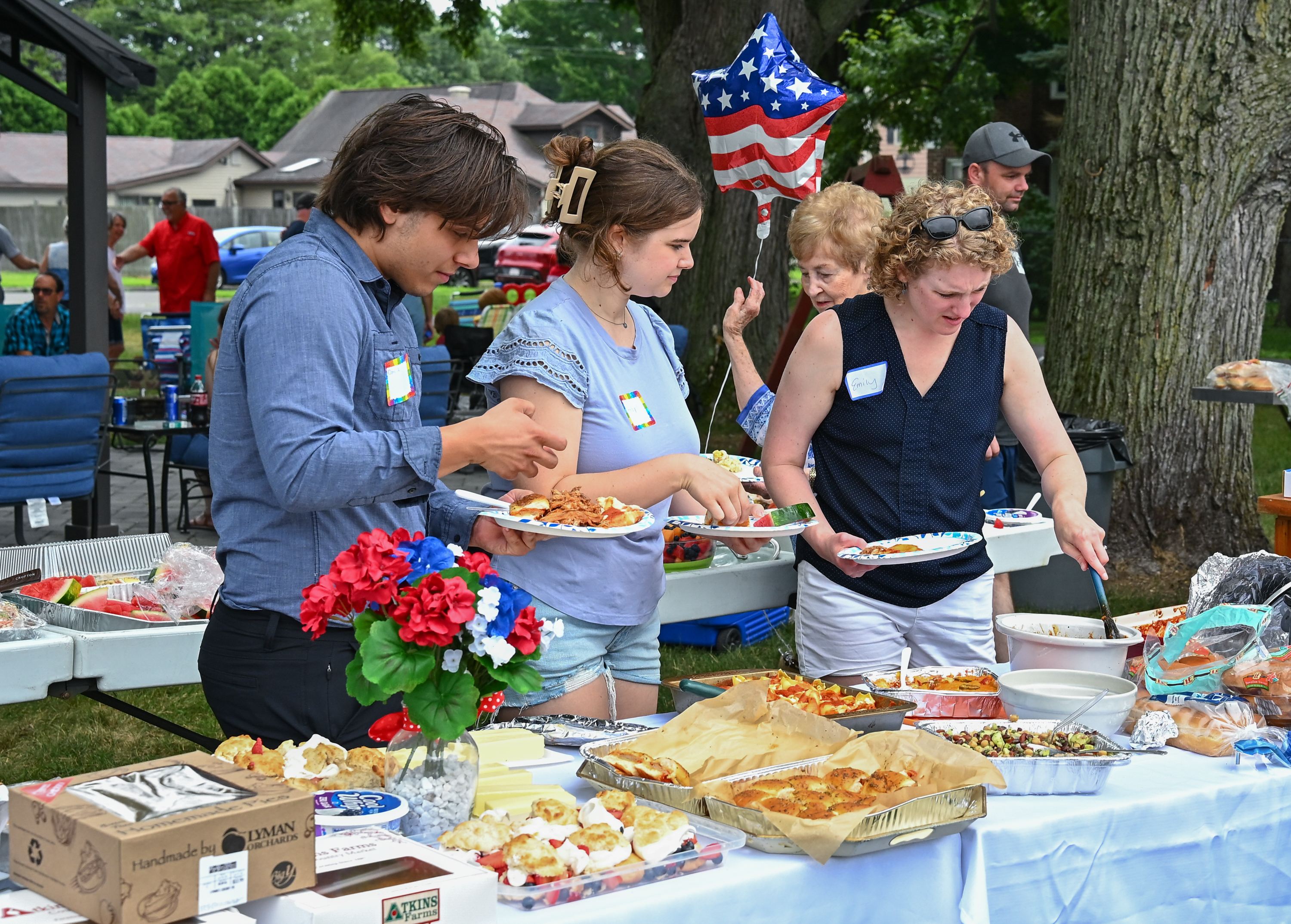 Generations of family gather in Chicopee for 100th reunion - masslive.com