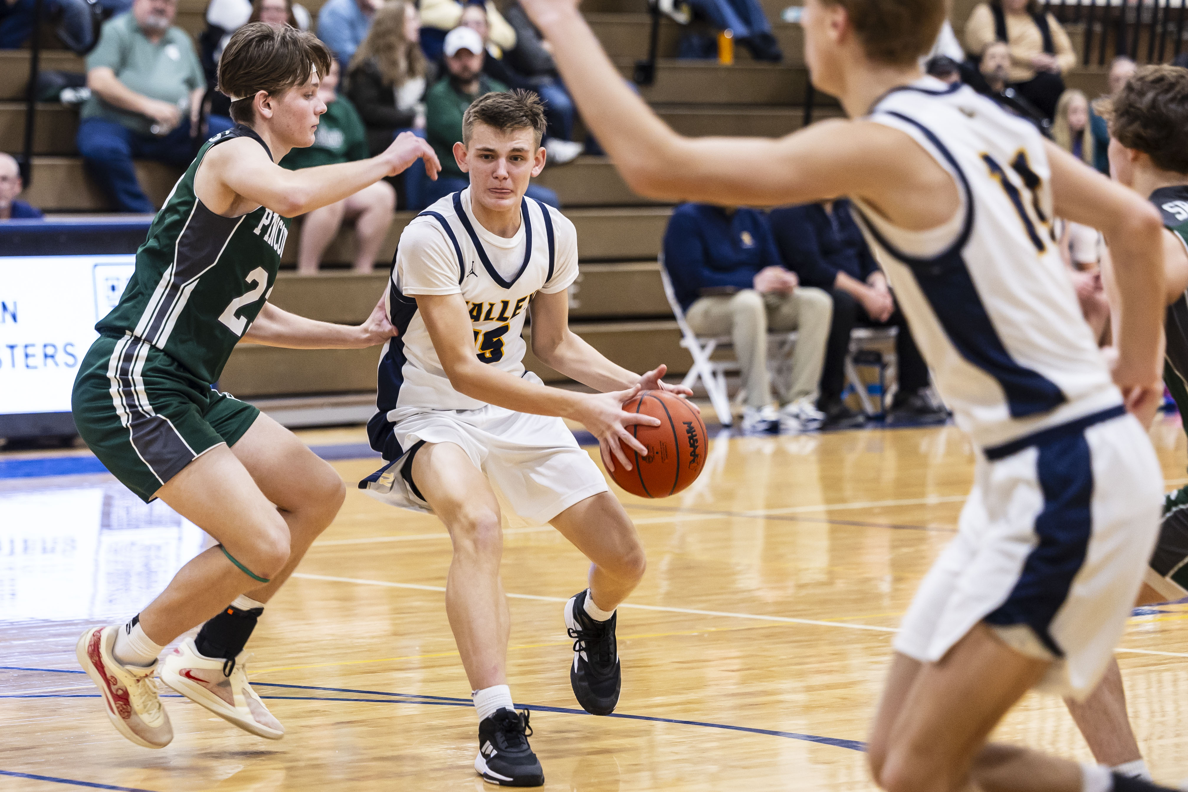 Valley Lutheran boys basketball hosts Pinconning - mlive.com
