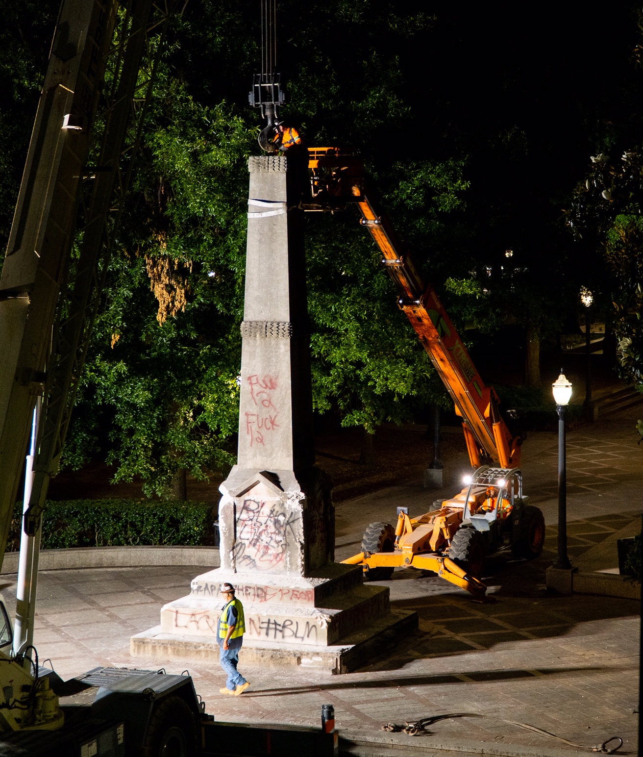 Birmingham's 1905 Confederate monument coming down - al.com