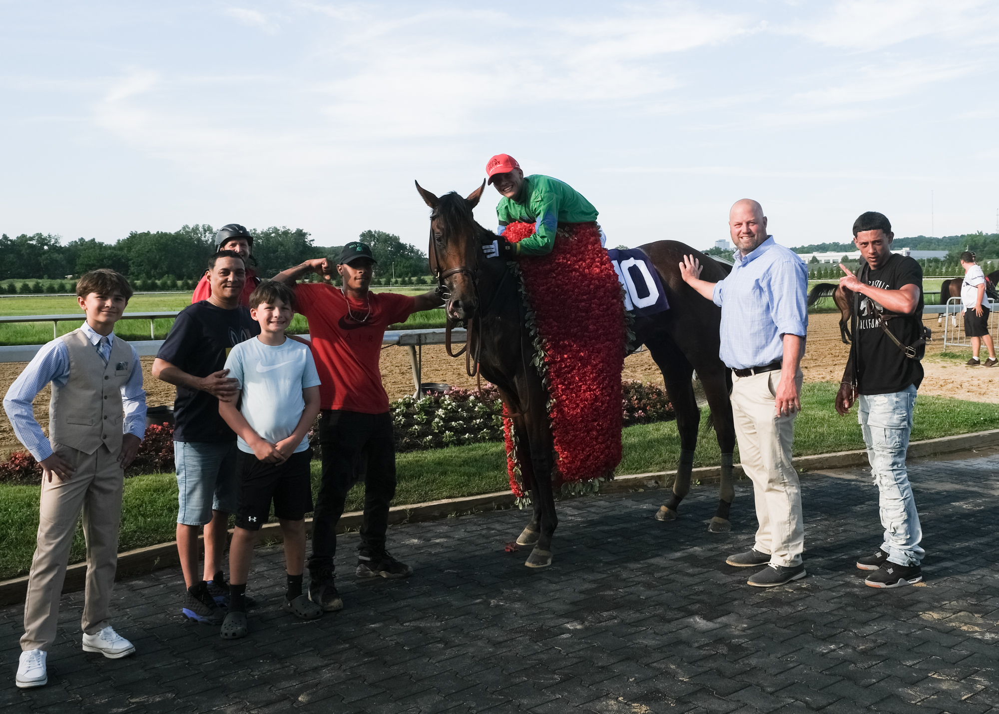 The 2025 Ohio Derby at JACK Thistledown Racino (30 photos) - cleveland.com