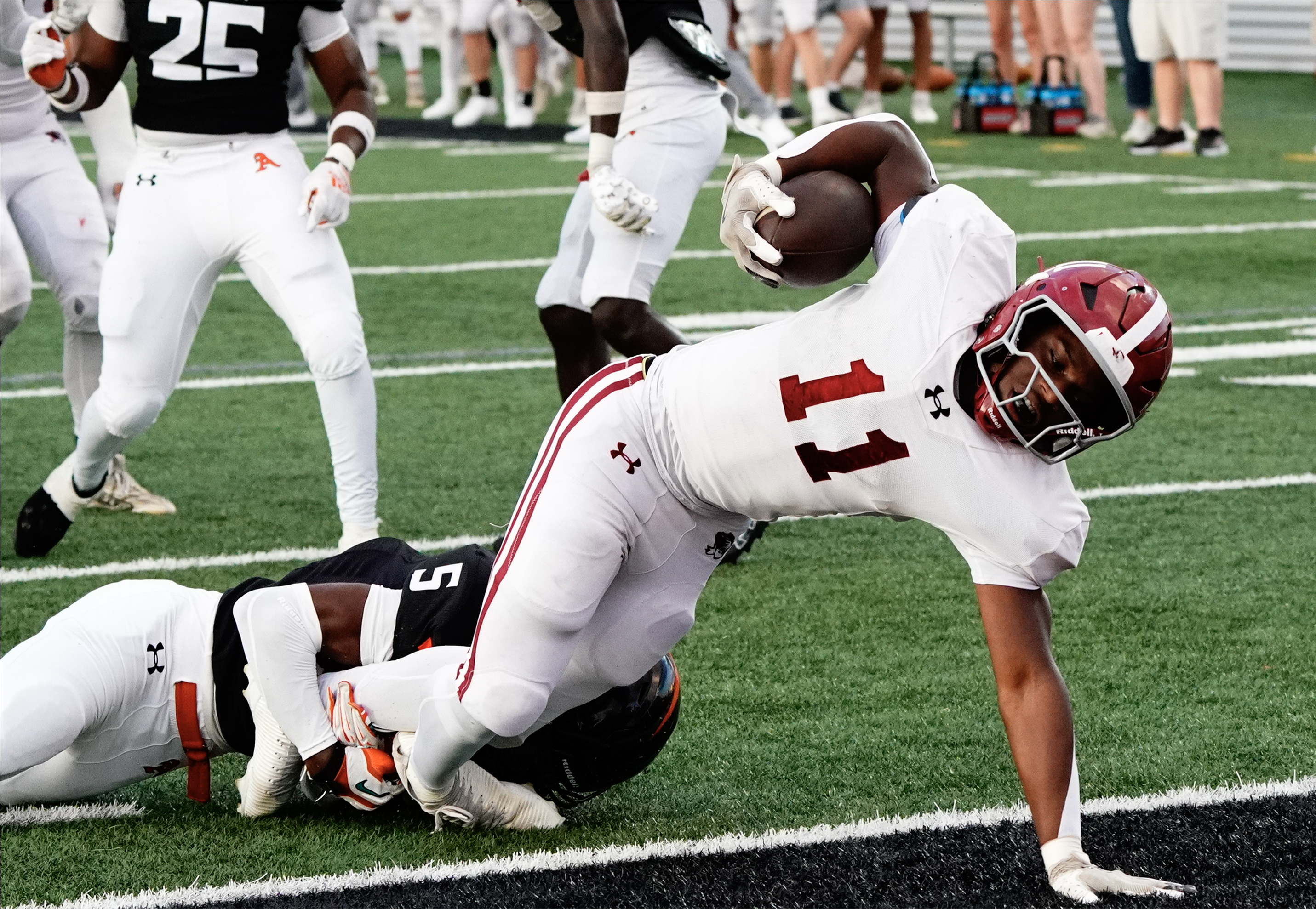 Hartselle vs. Austin High School Football Aug. 22, 2025 - al.com