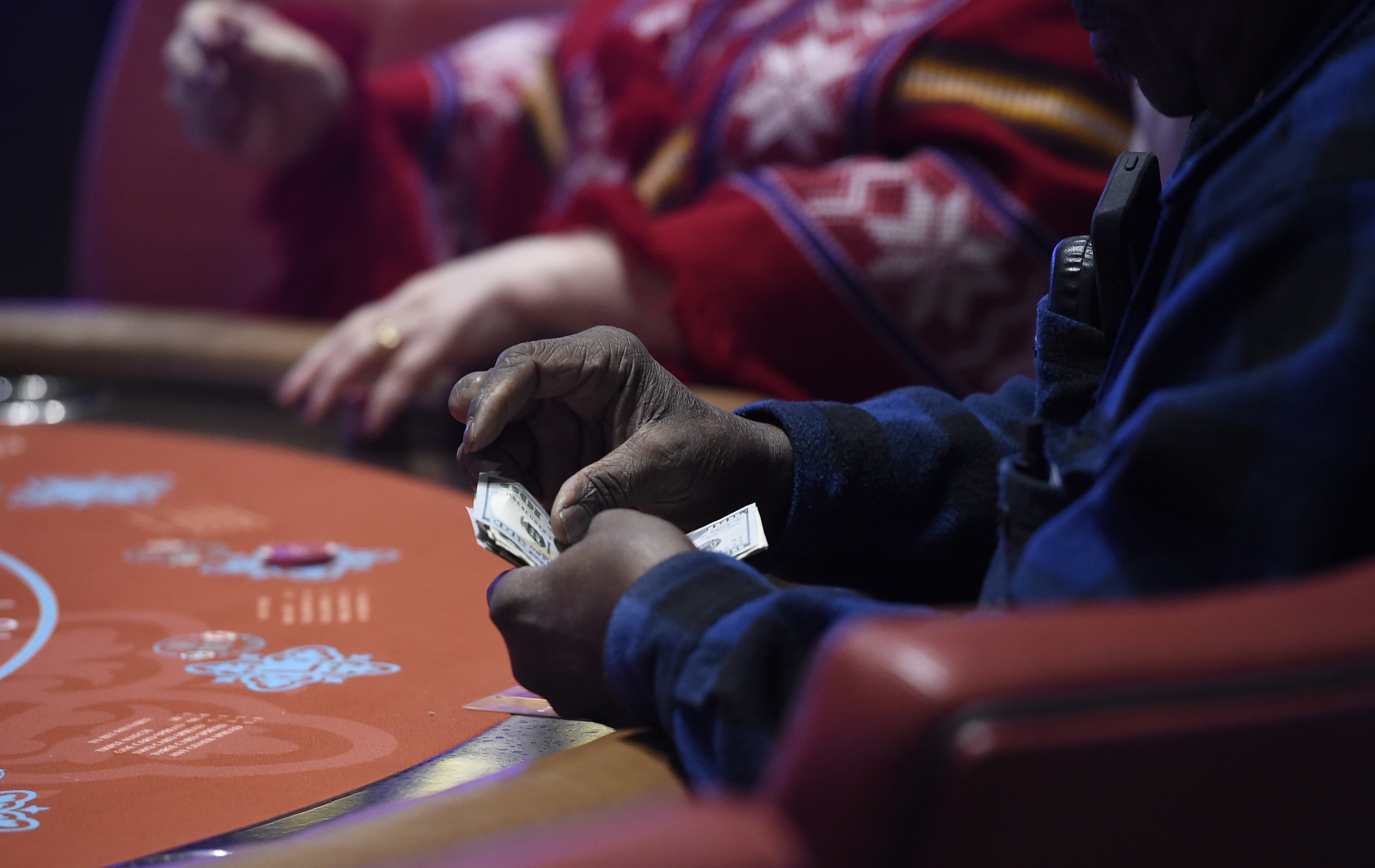 Recognize problem gambling before situation becomes desperate (Your ...