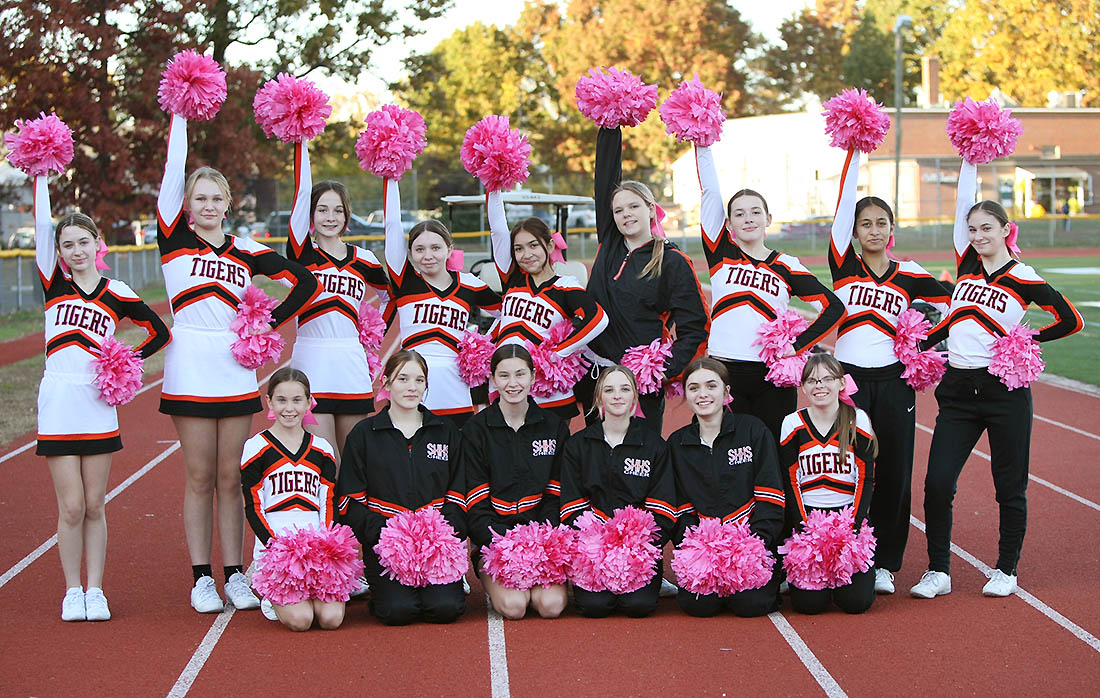 South Hadley vs Putnam Football 10/21/22 - masslive.com