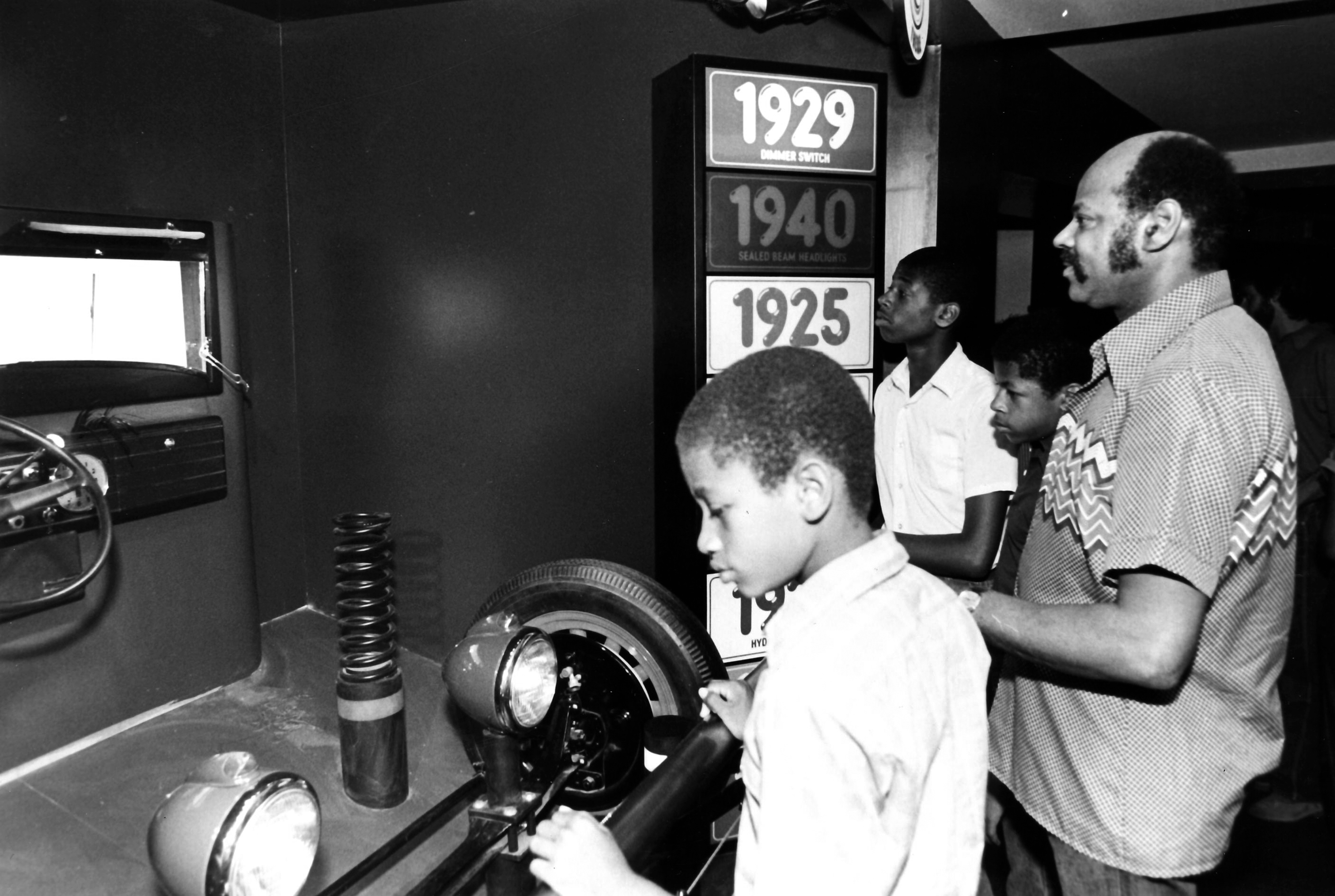 AutoWorld turns 40 — relive the hype, the struggle and flop of Flint’s ...
