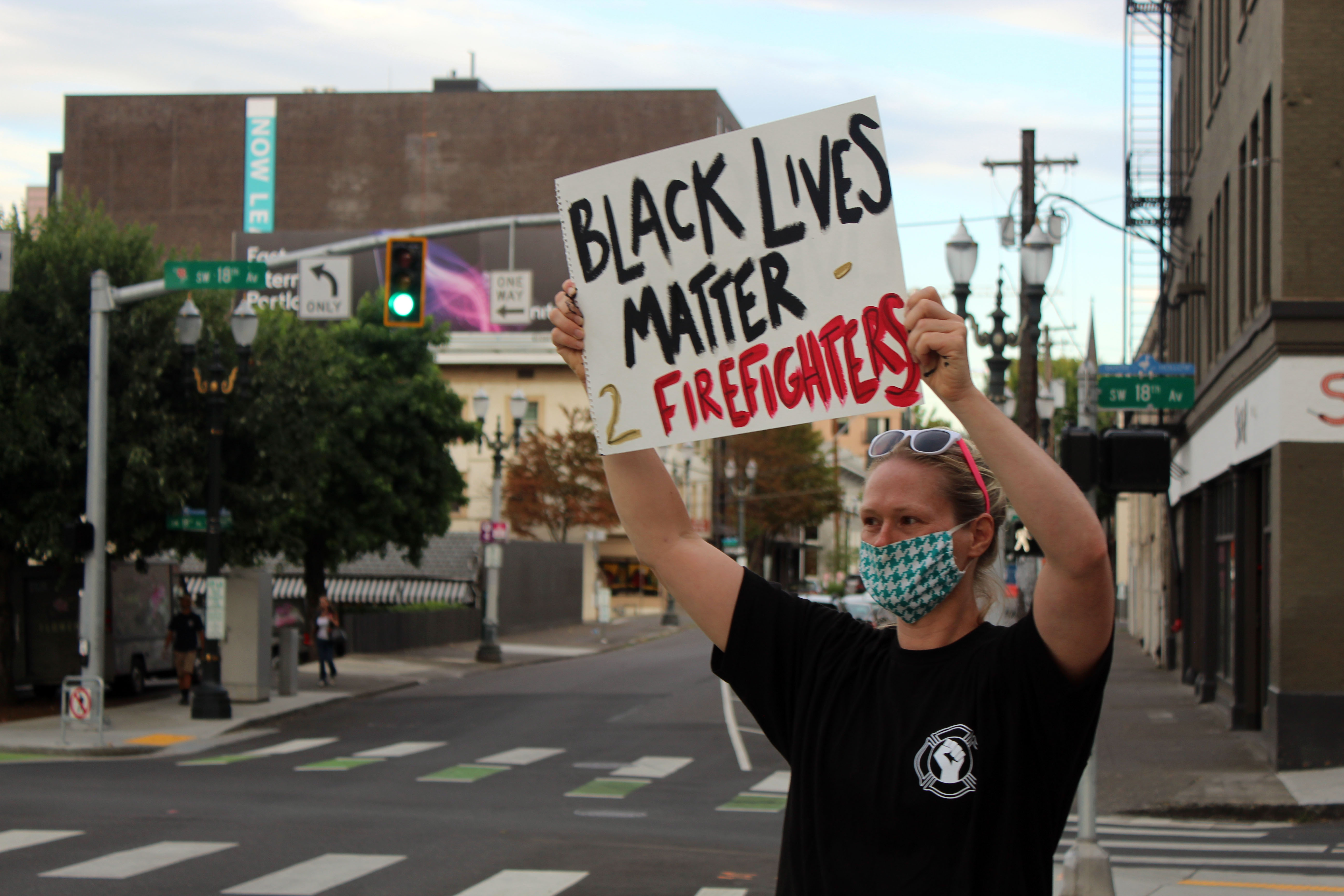 Portland firefighters rally for Black Lives Matter - oregonlive.com