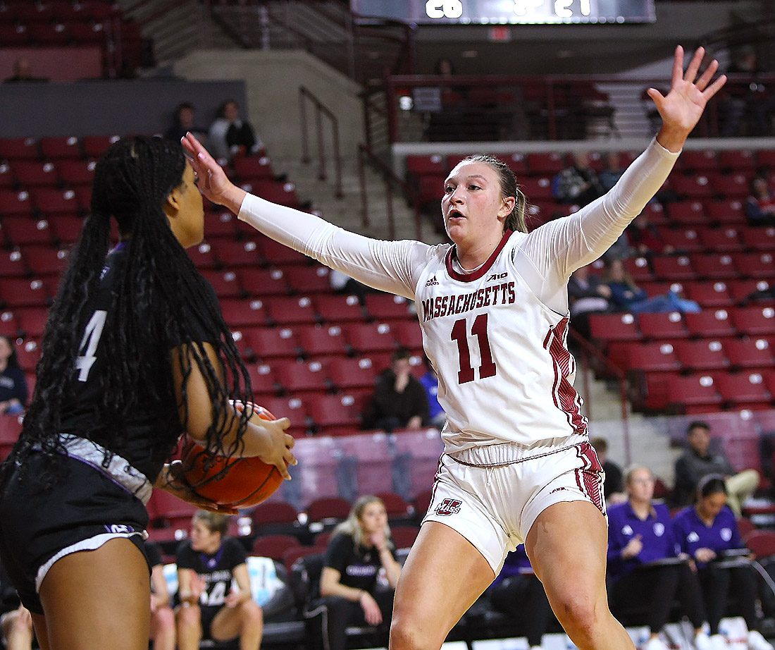 UMass Women's Basketball vs Holy Cross 11/20/24 - masslive.com
