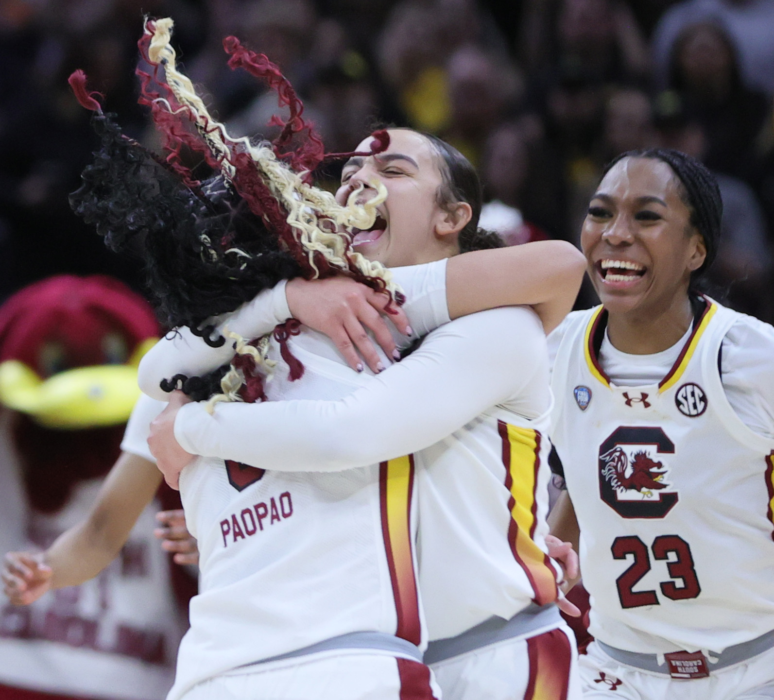 Iowa vs. South Carolina in NCAA Women's Final Four championship game ...