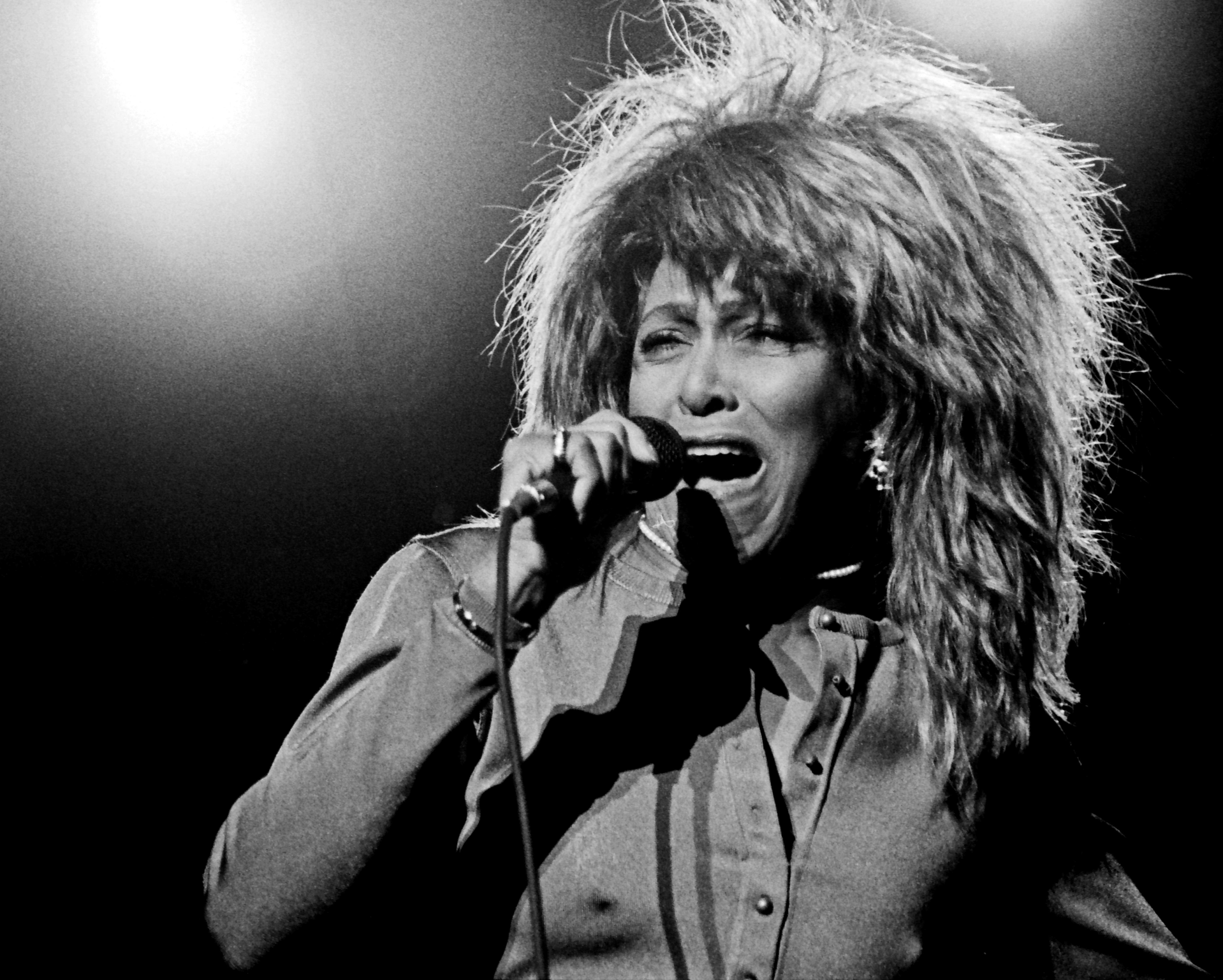 Cleveland rock photographer Janet Macoska: A Life in Music - cleveland.com