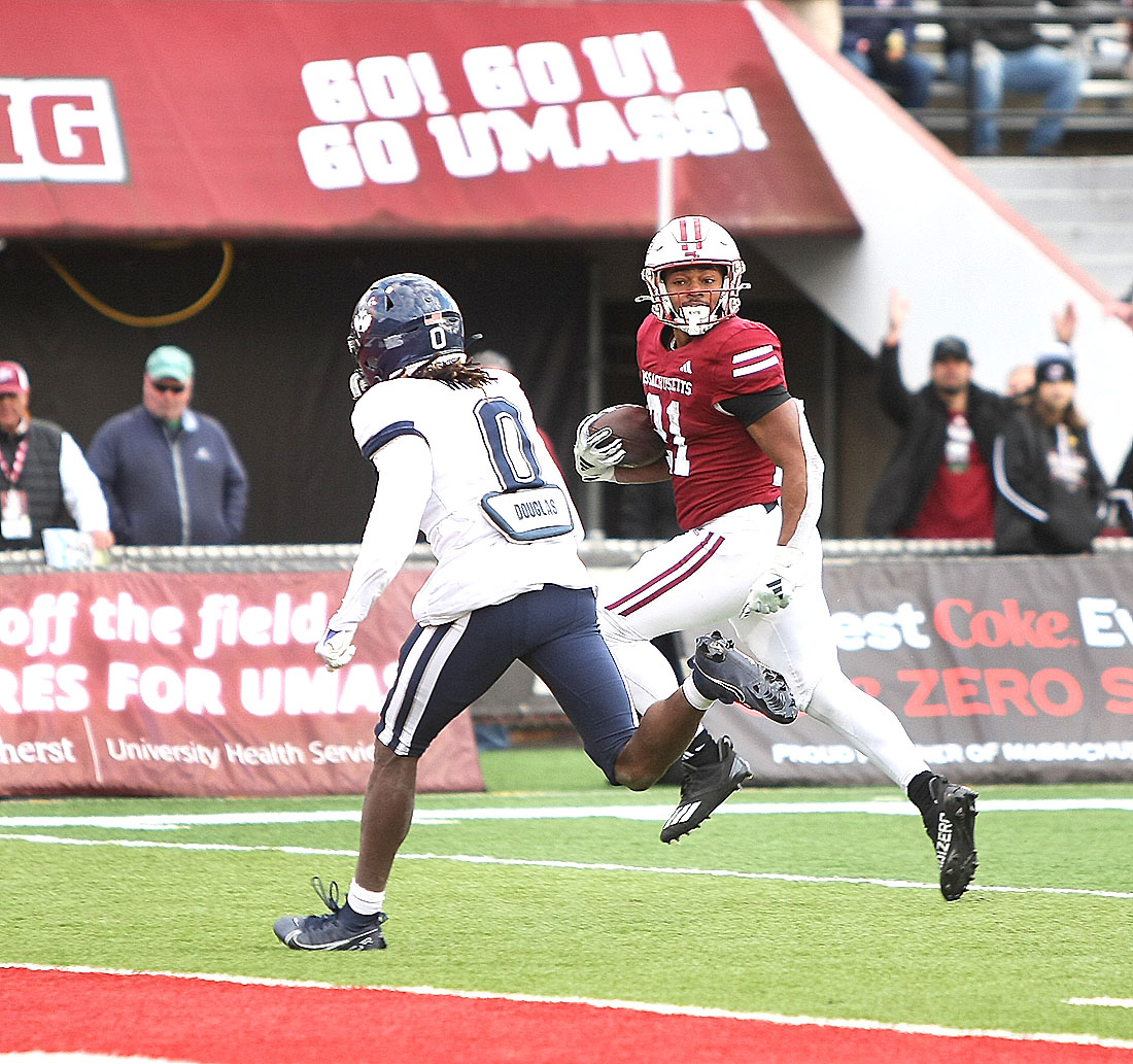 UMass Football vs UConn 11/30/24 - masslive.com