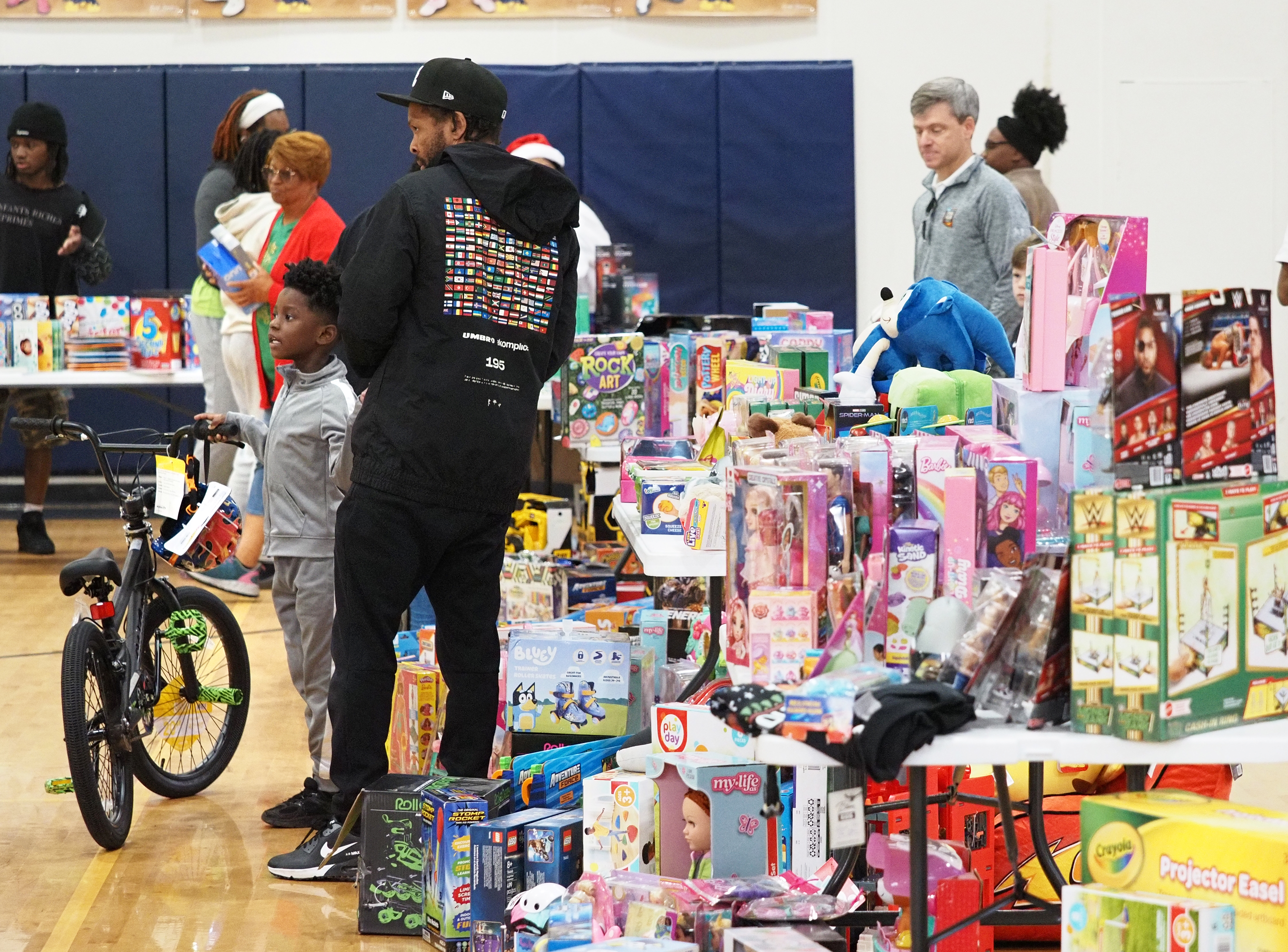 Labaron Philon toy giveaway - al.com