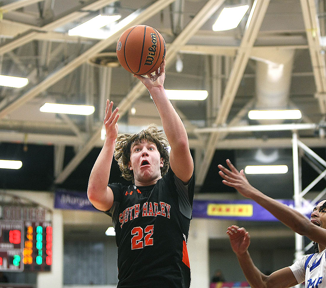 Hoophall Classic South Hadley vs Chicopee Comp boy Basketball 1/15/26 ...
