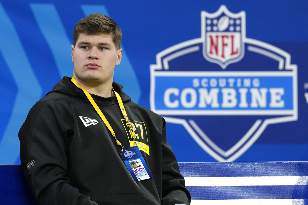 cleveland.com Mock Draft pick: Tyler Linderbaum - cleveland.com