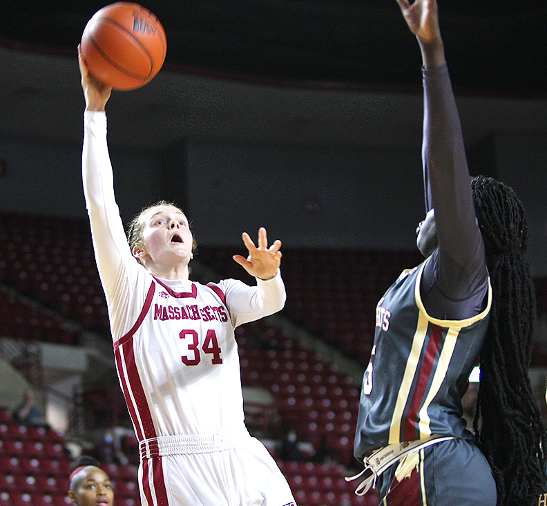 UMass Women's Basketball vs Boston College 12/8/21 - masslive.com