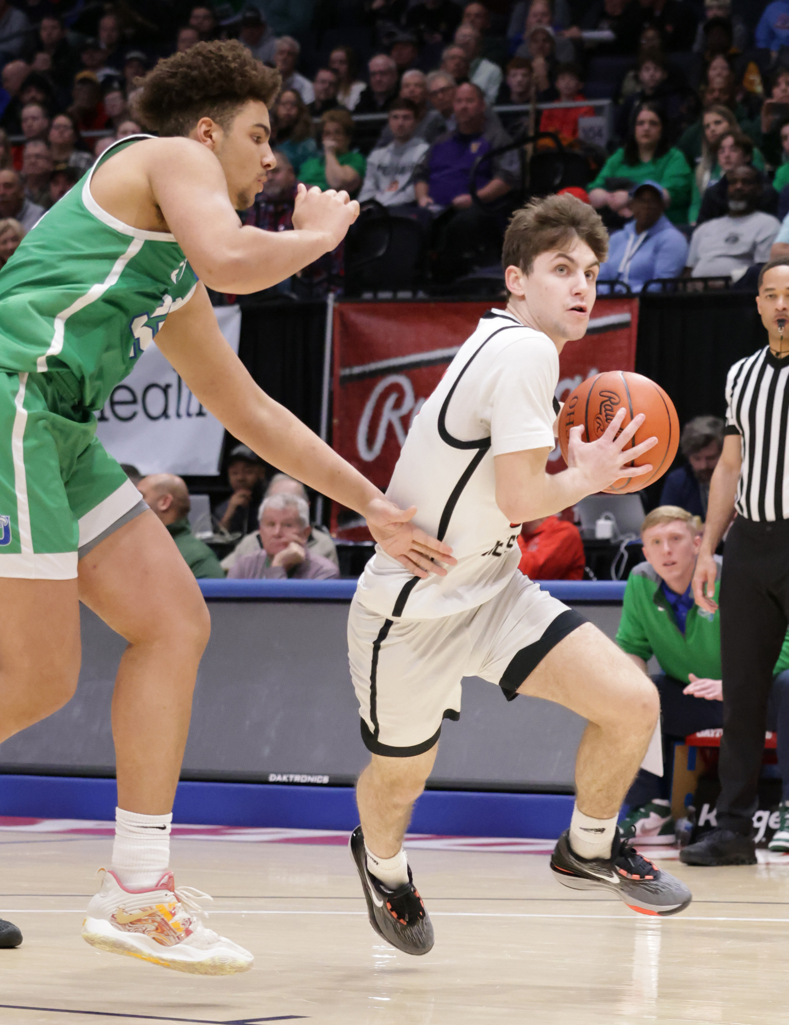 Dayton Chaminade Julienne vs. Rocky River Lutheran West, Div II ...