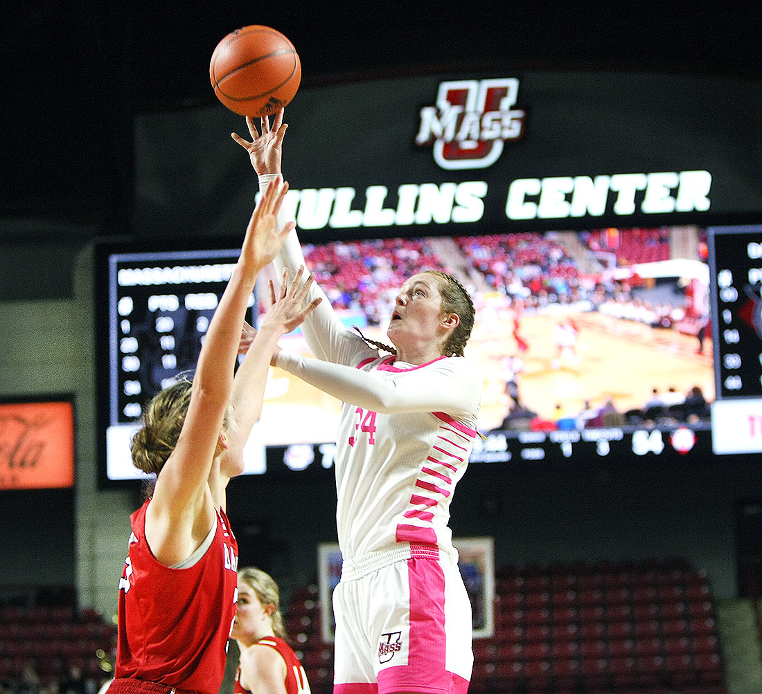 UMass Women's Basketball vs Davidson 2/19/23 - masslive.com