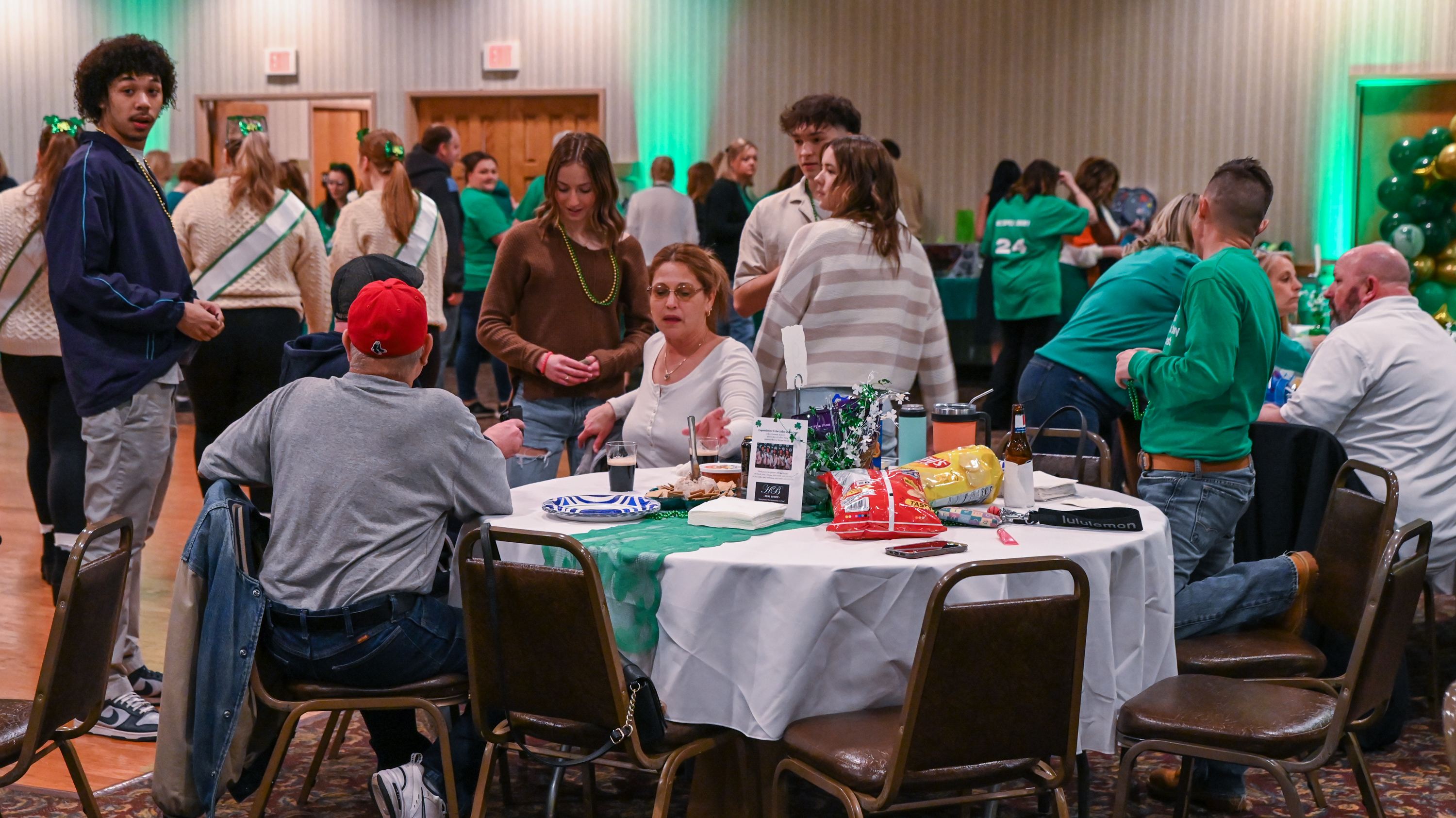 Chicopee St. Patrick’s Parade Committee hosts Irish Night - masslive.com