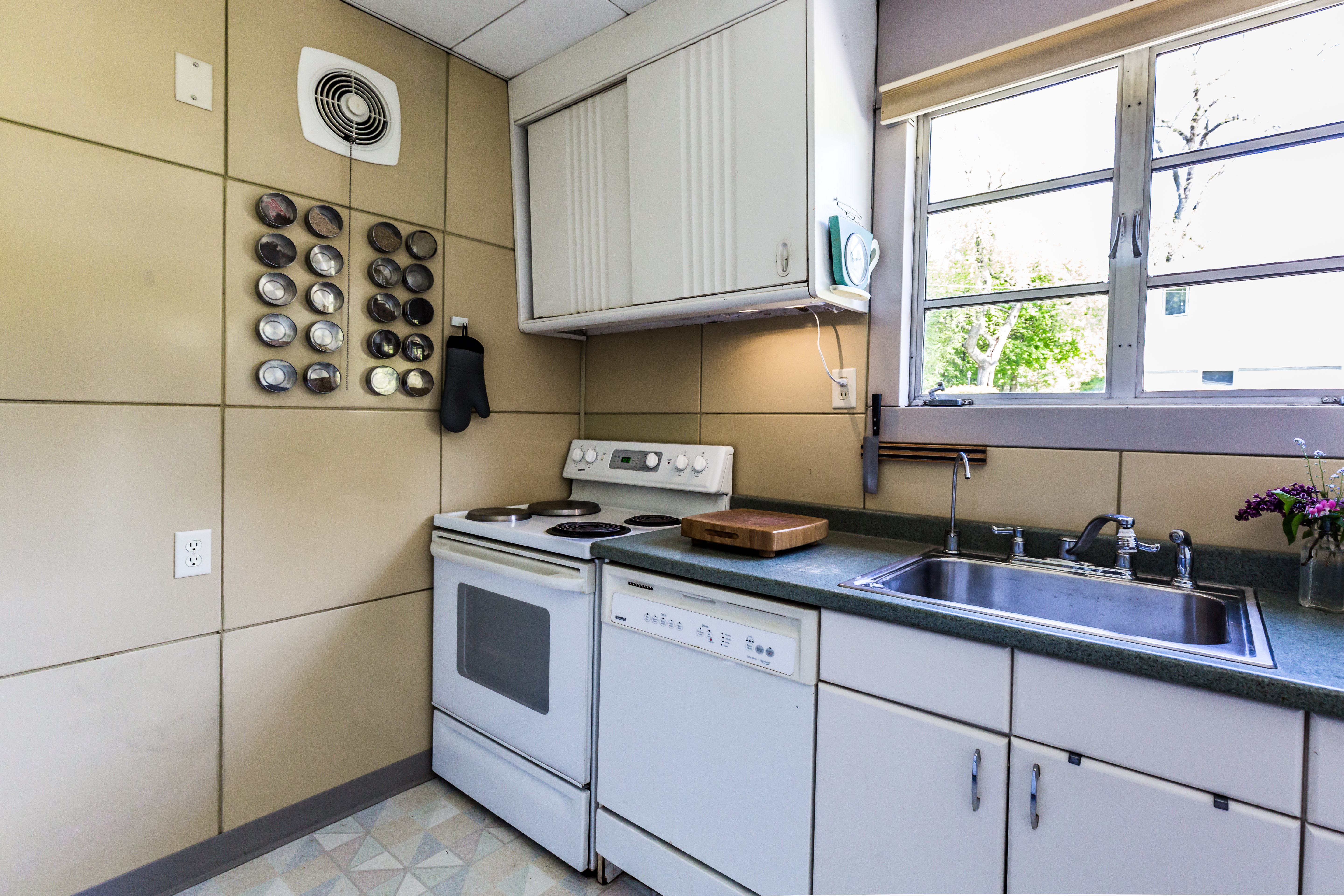 All-steel Lustron home in DeWitt was dubbed 'house of the future ...