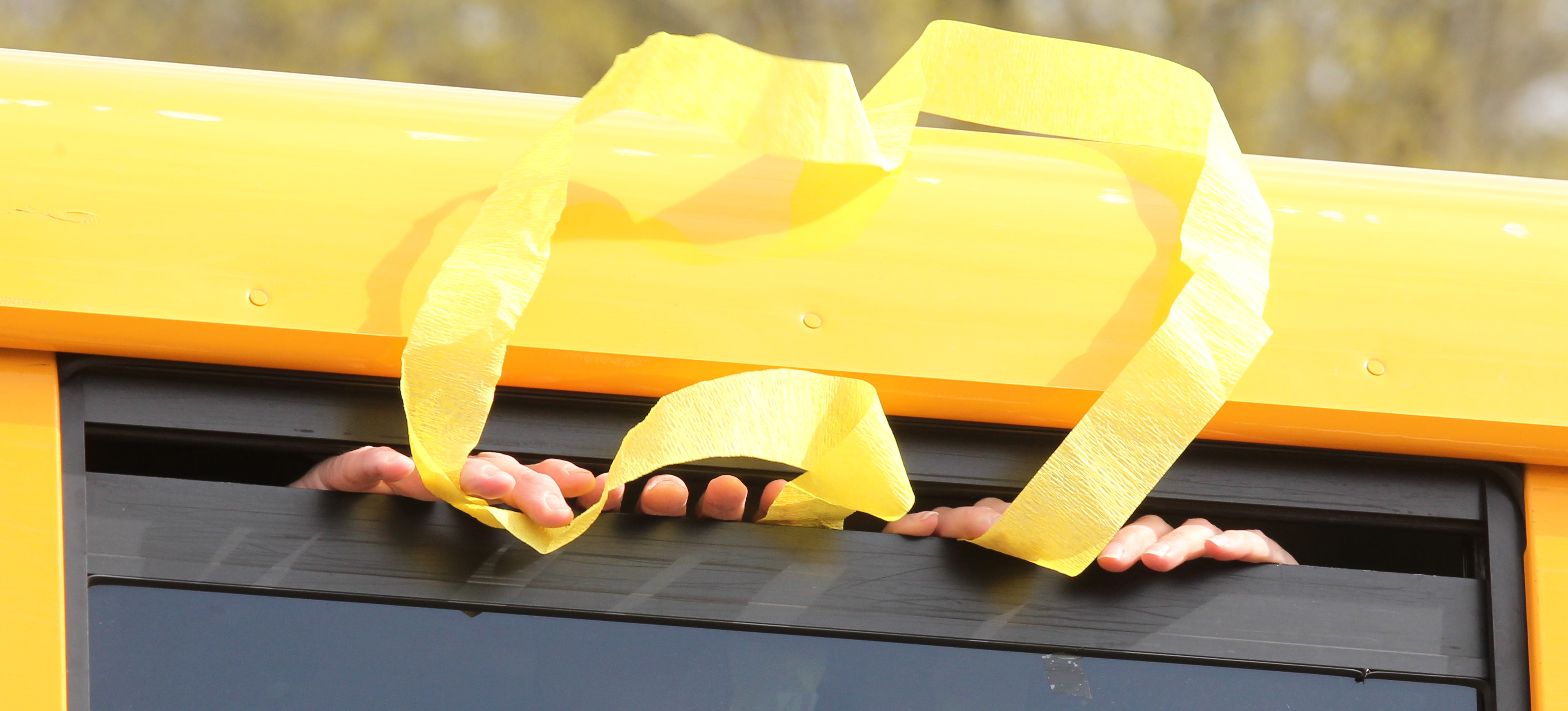 Avon High School uses school buses to deliver senior graduation signs ...