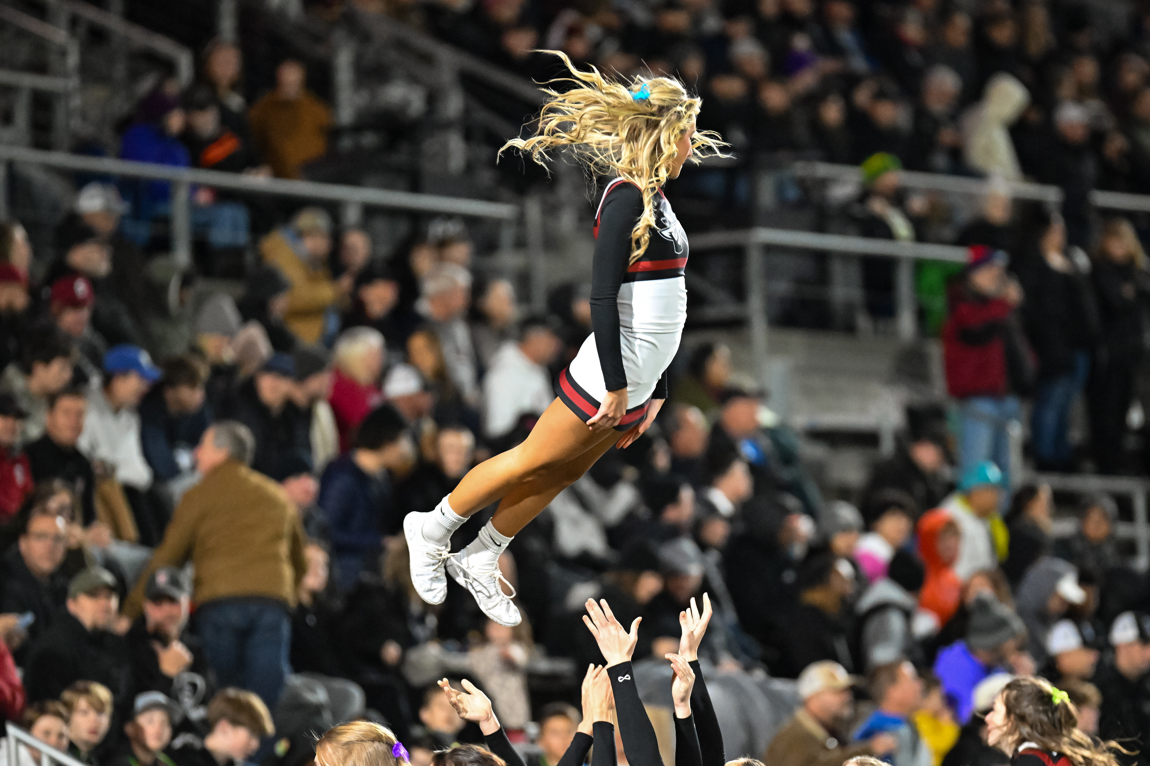 OSAA Class 6A football state semifinals: Tualatin Timberwolves vs ...