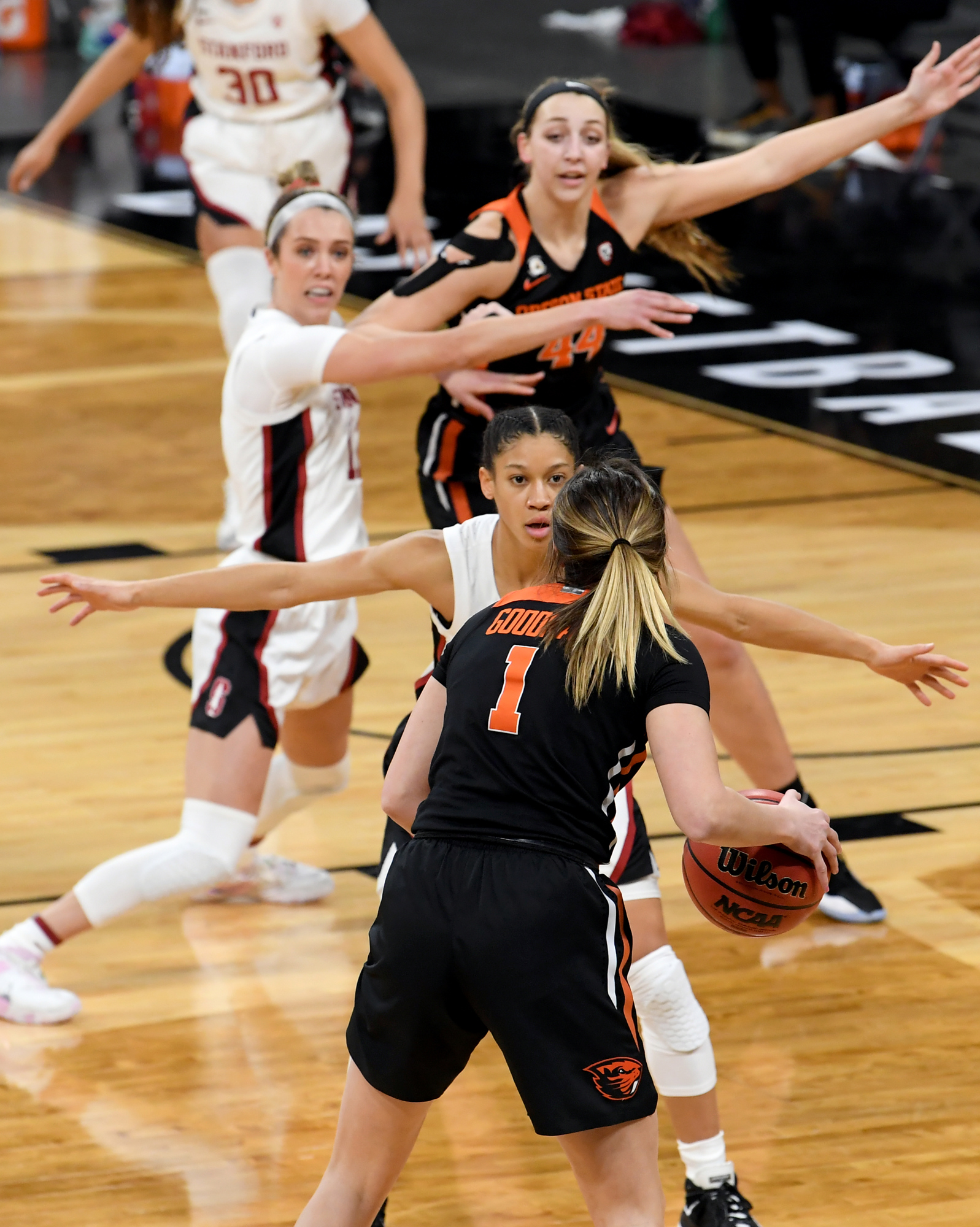 Oregon State vs. Stanford at Pac-12 women's basketball tournament ...