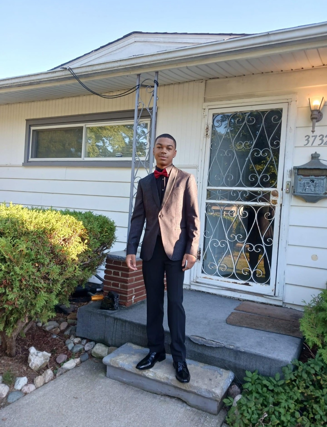 Family remembers 16-year-old who was gunned down as kind leader - mlive.com