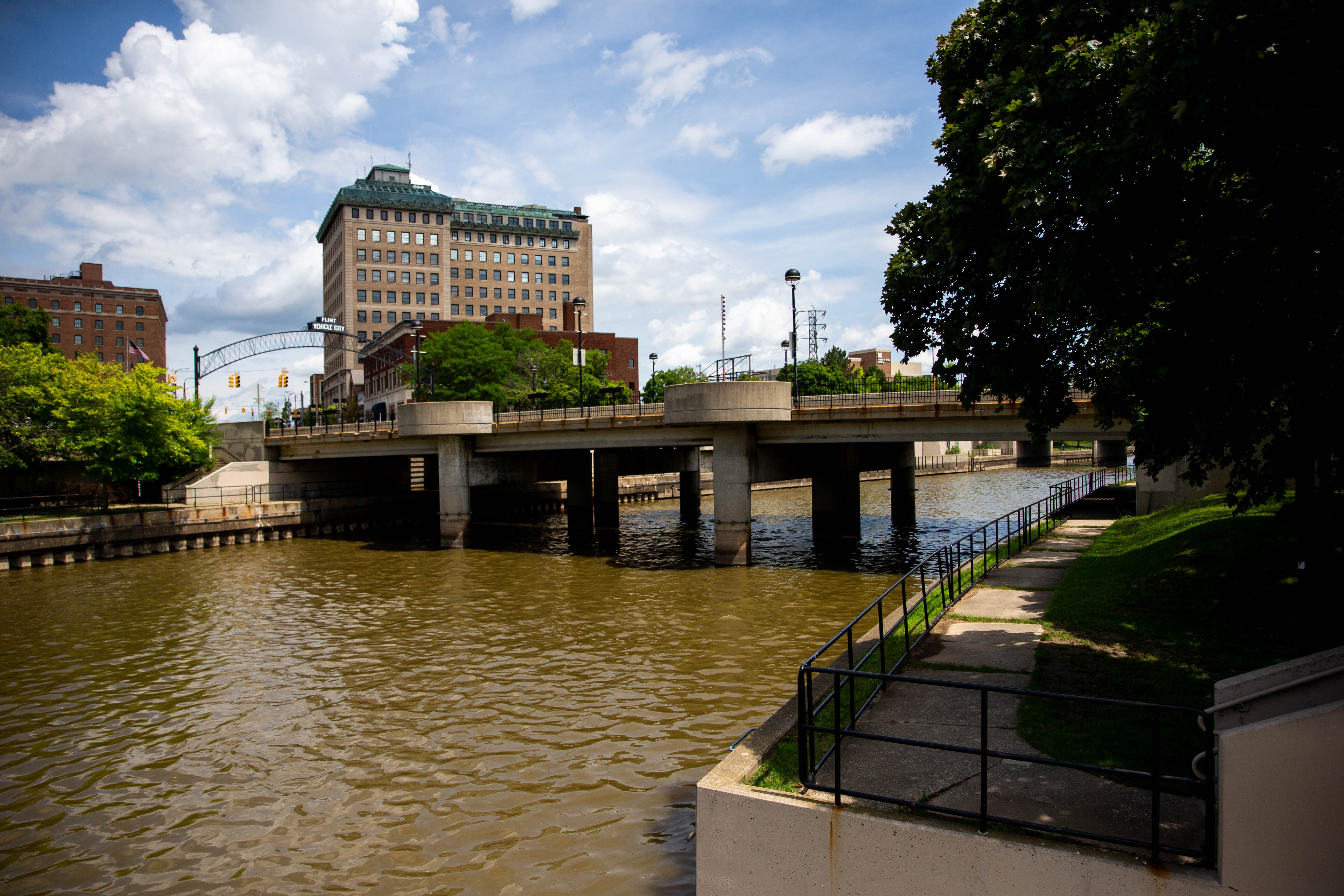 Flint's Riverbank Park to host light projection art show - mlive.com