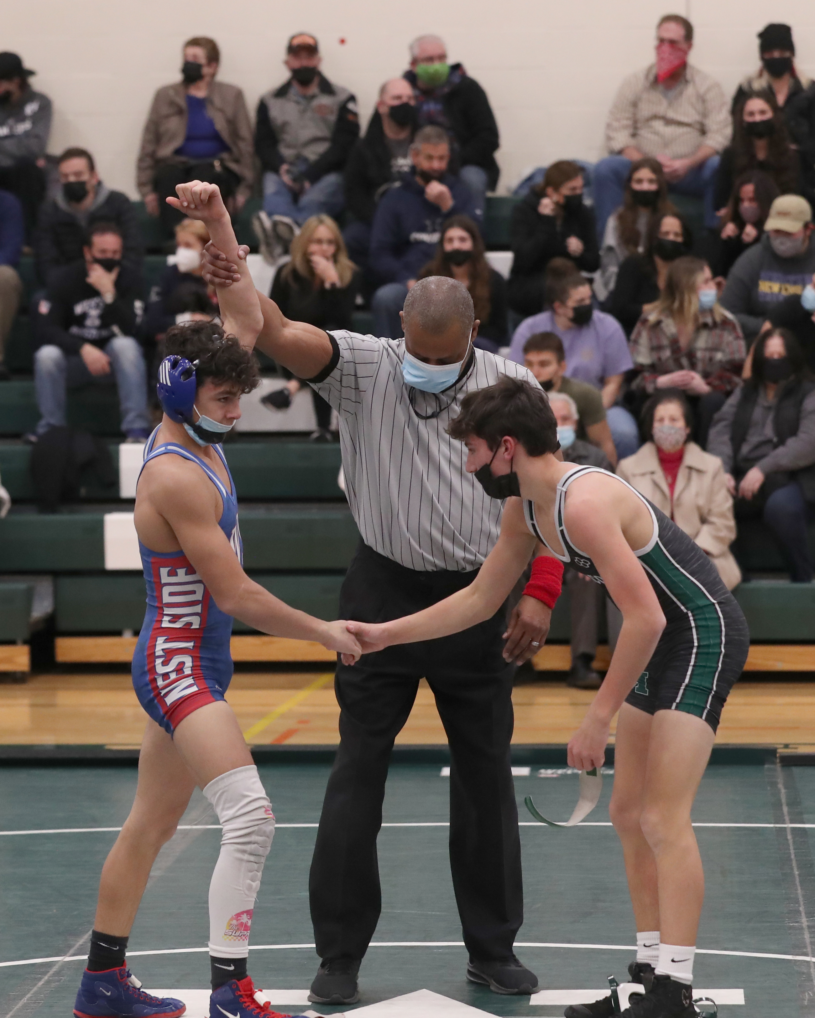 West Springfield vs Minnechaug Wrestling - masslive.com