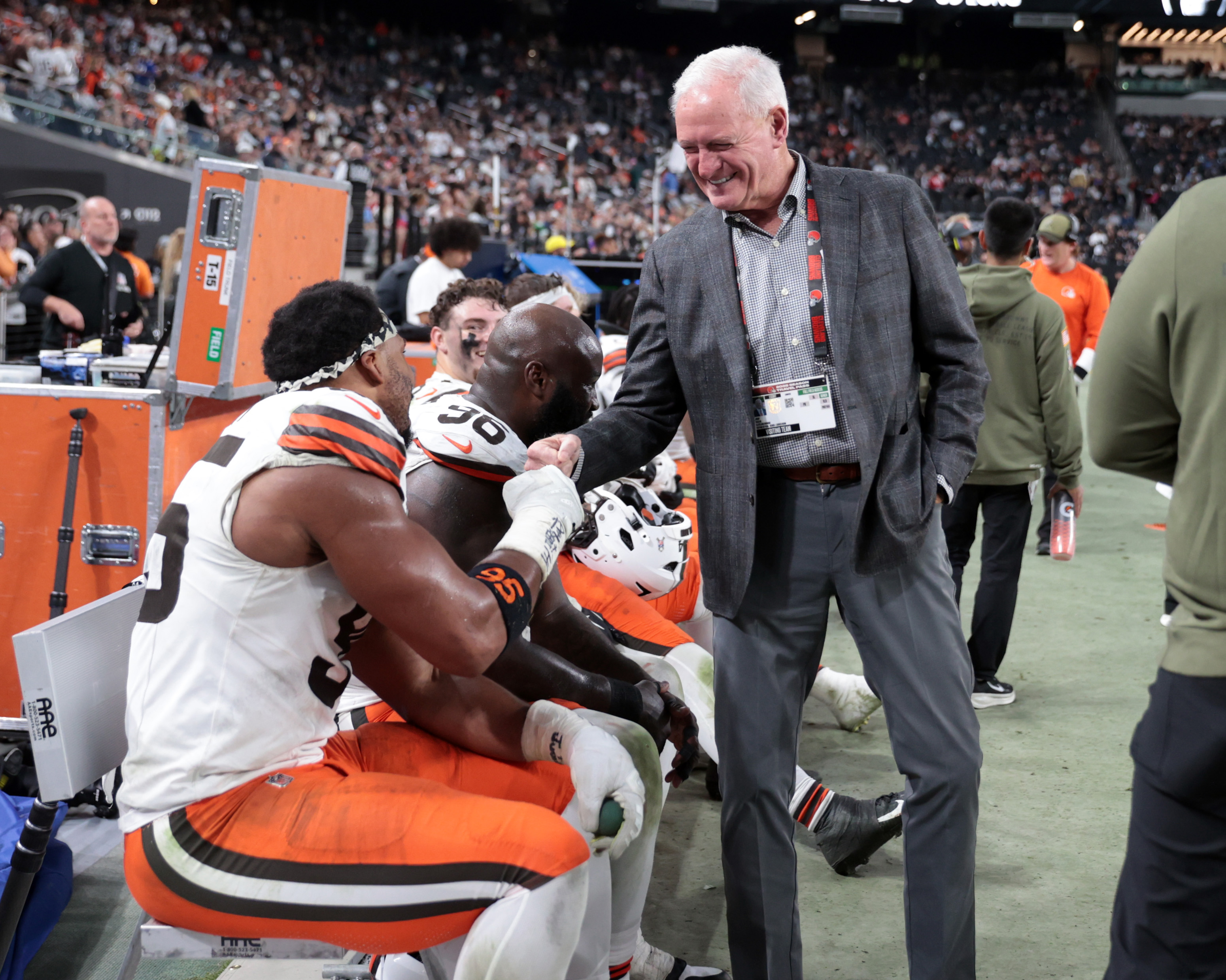Cleveland Browns Defensive End Myles Garrett vs. Las Vegas Raiders ...