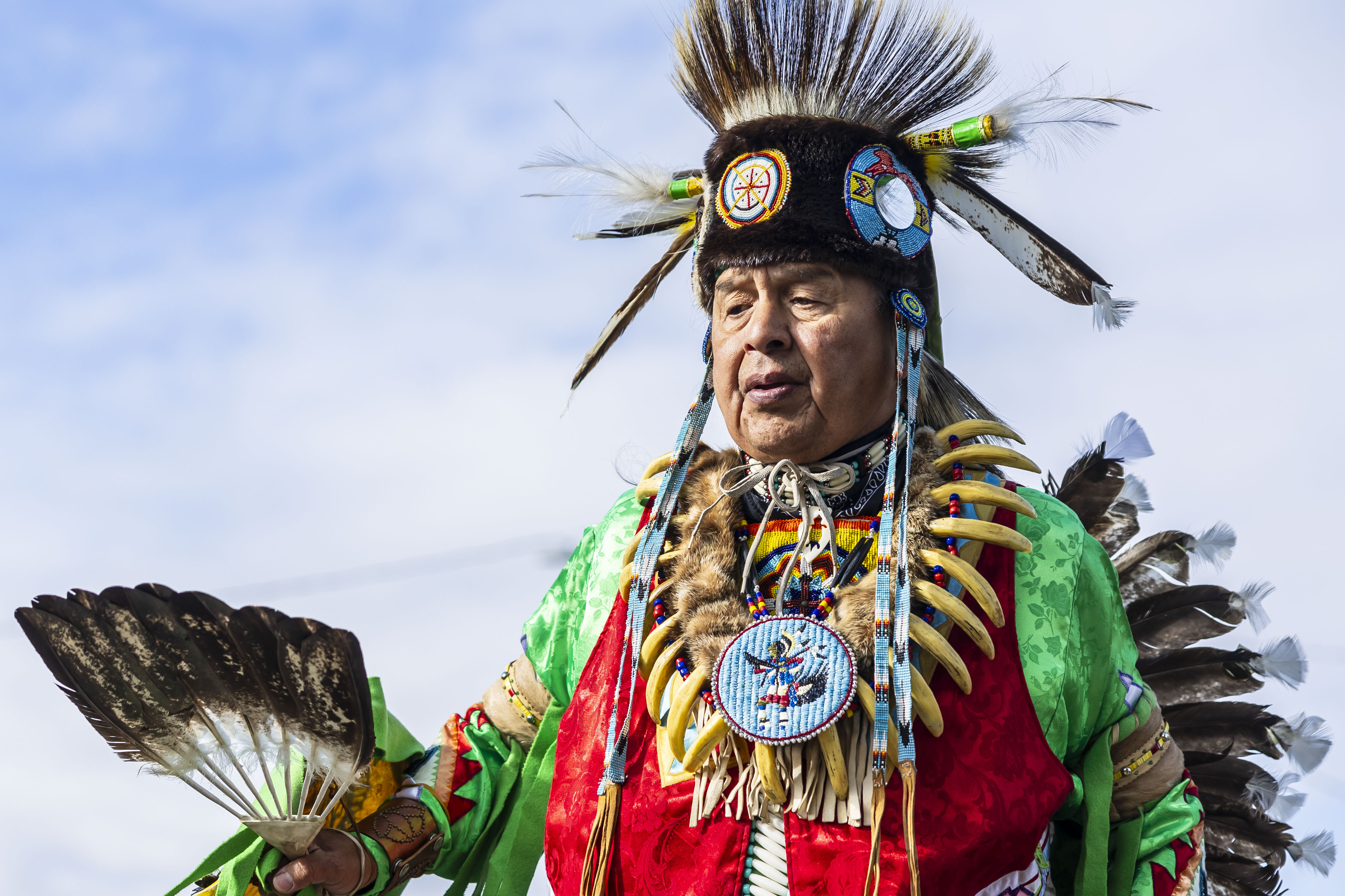 Watch Saginaw Chippewa Indian Tribe perform powwow dance at Indigenous ...