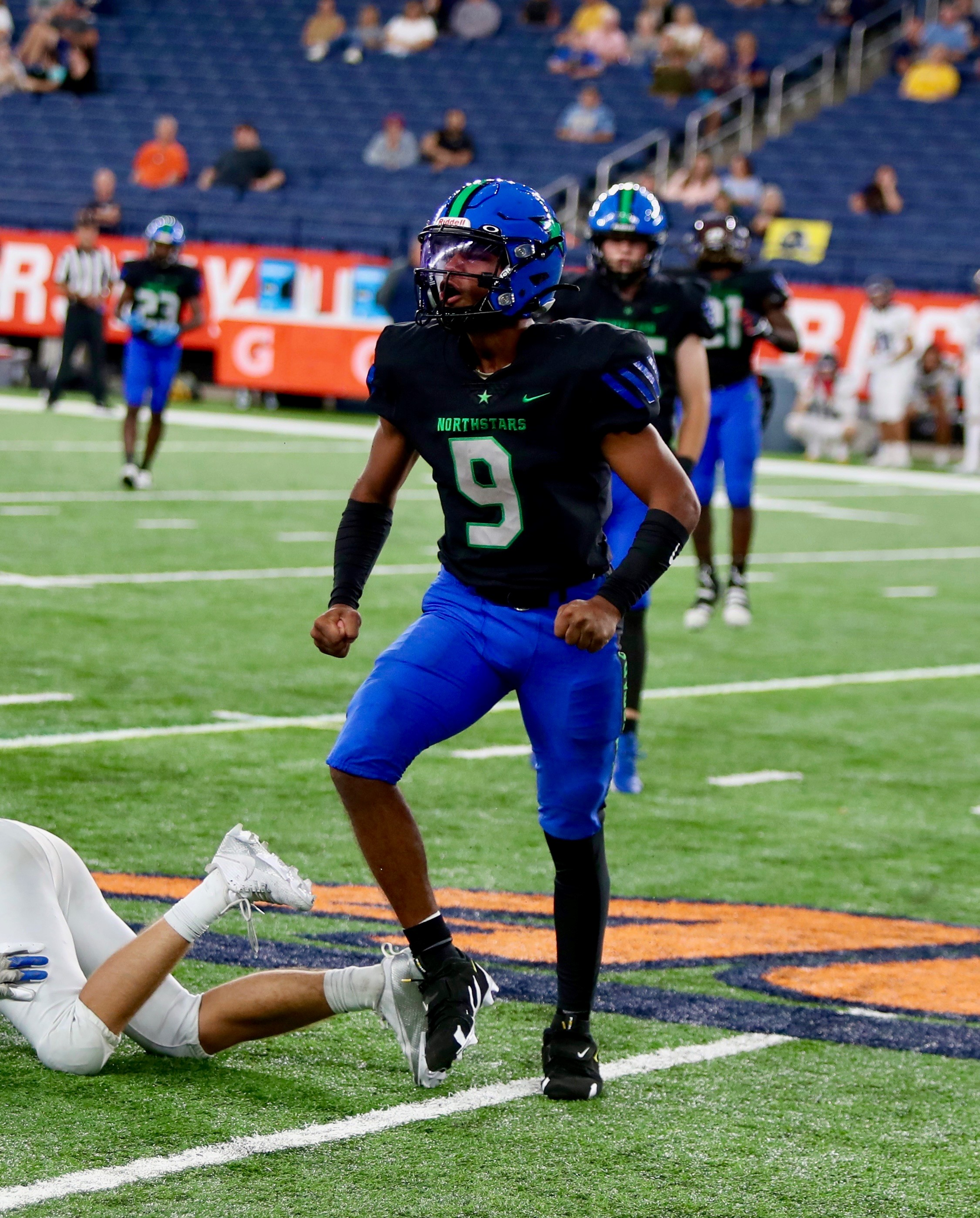 Cicero-North Syracuse football - syracuse.com