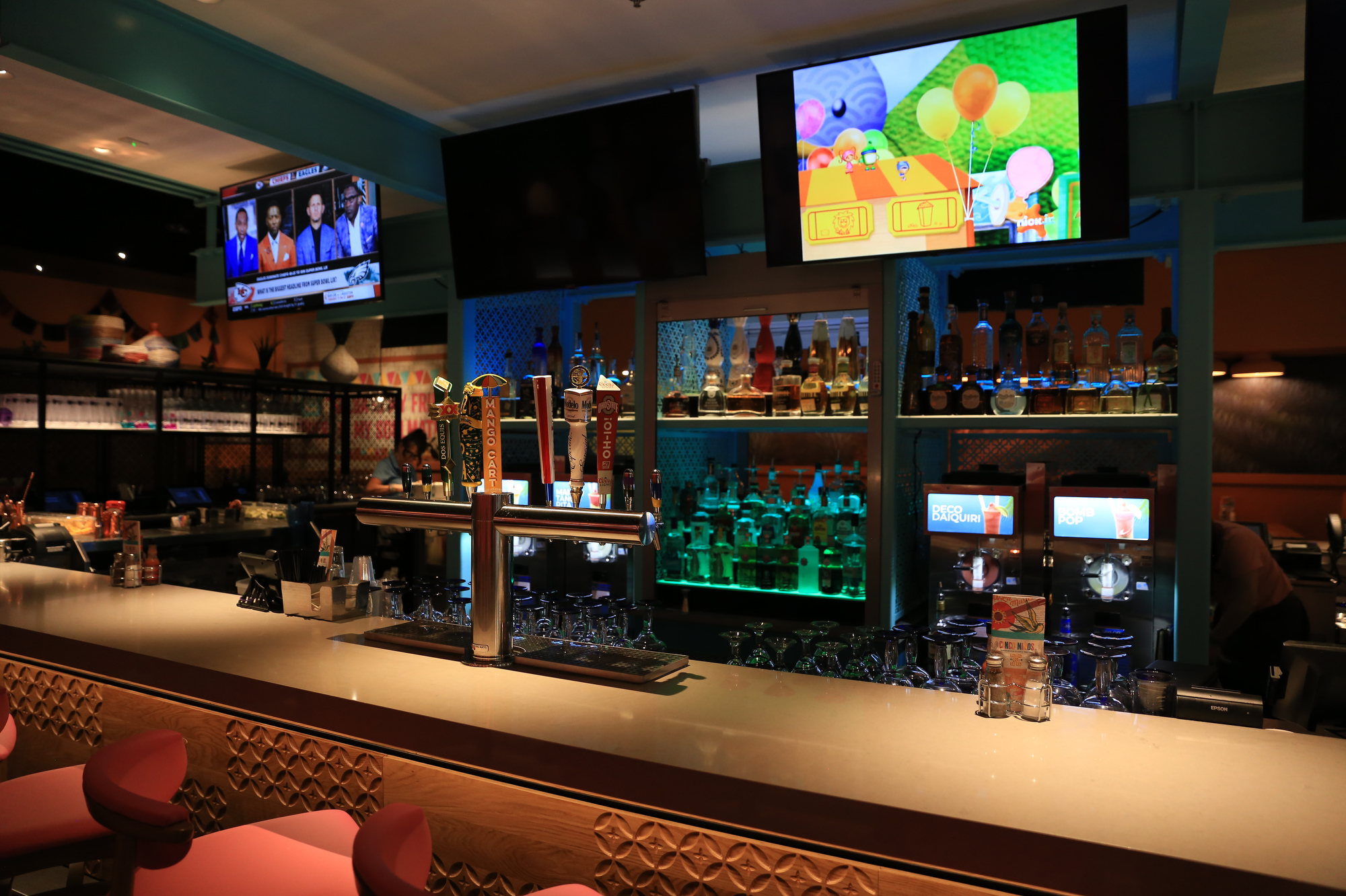 Kalahari Resort shows off new restaurants, water slide - cleveland.com