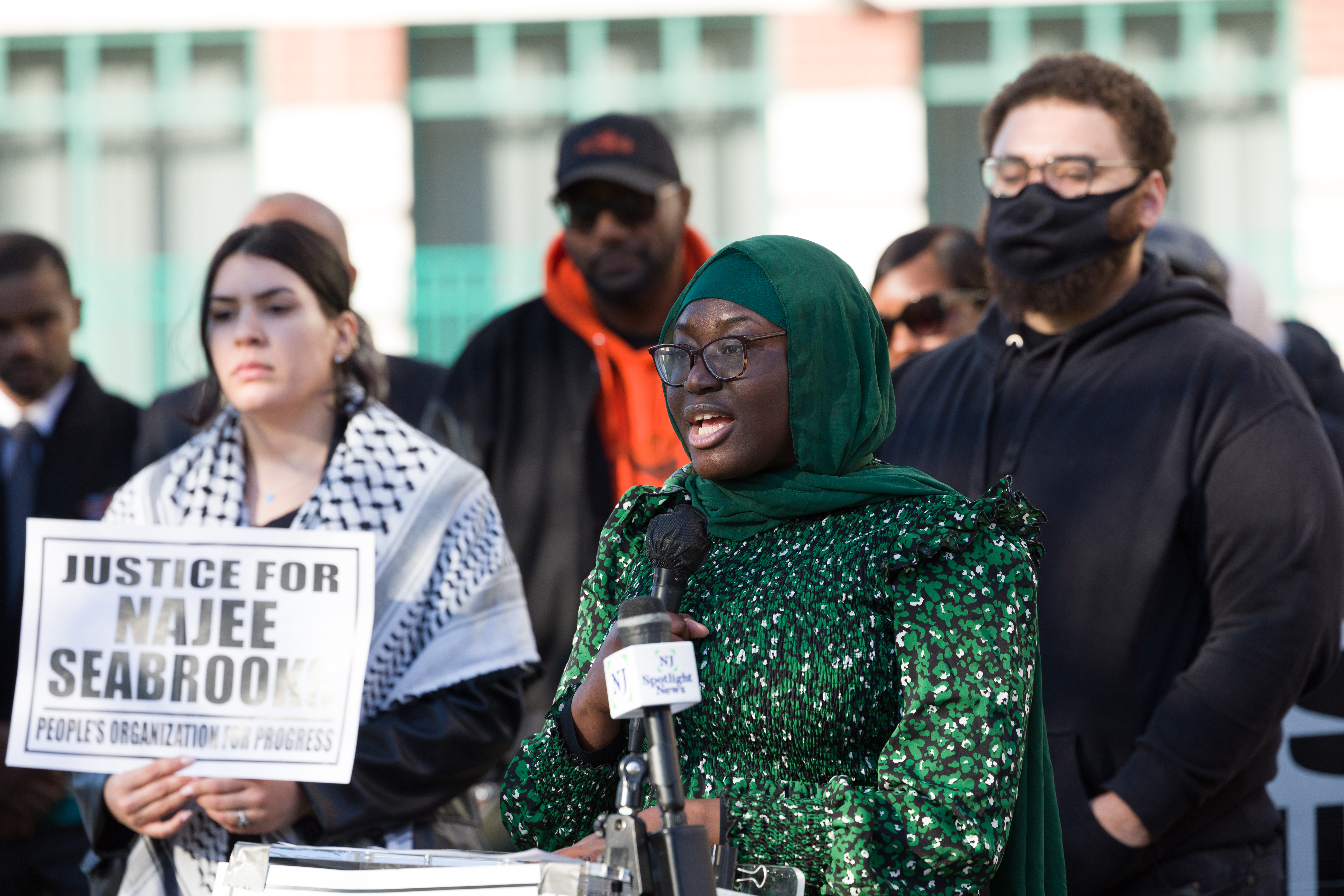 Paterson Press Conference for Najee Seabrooks Killing, Paterson, NJ ...