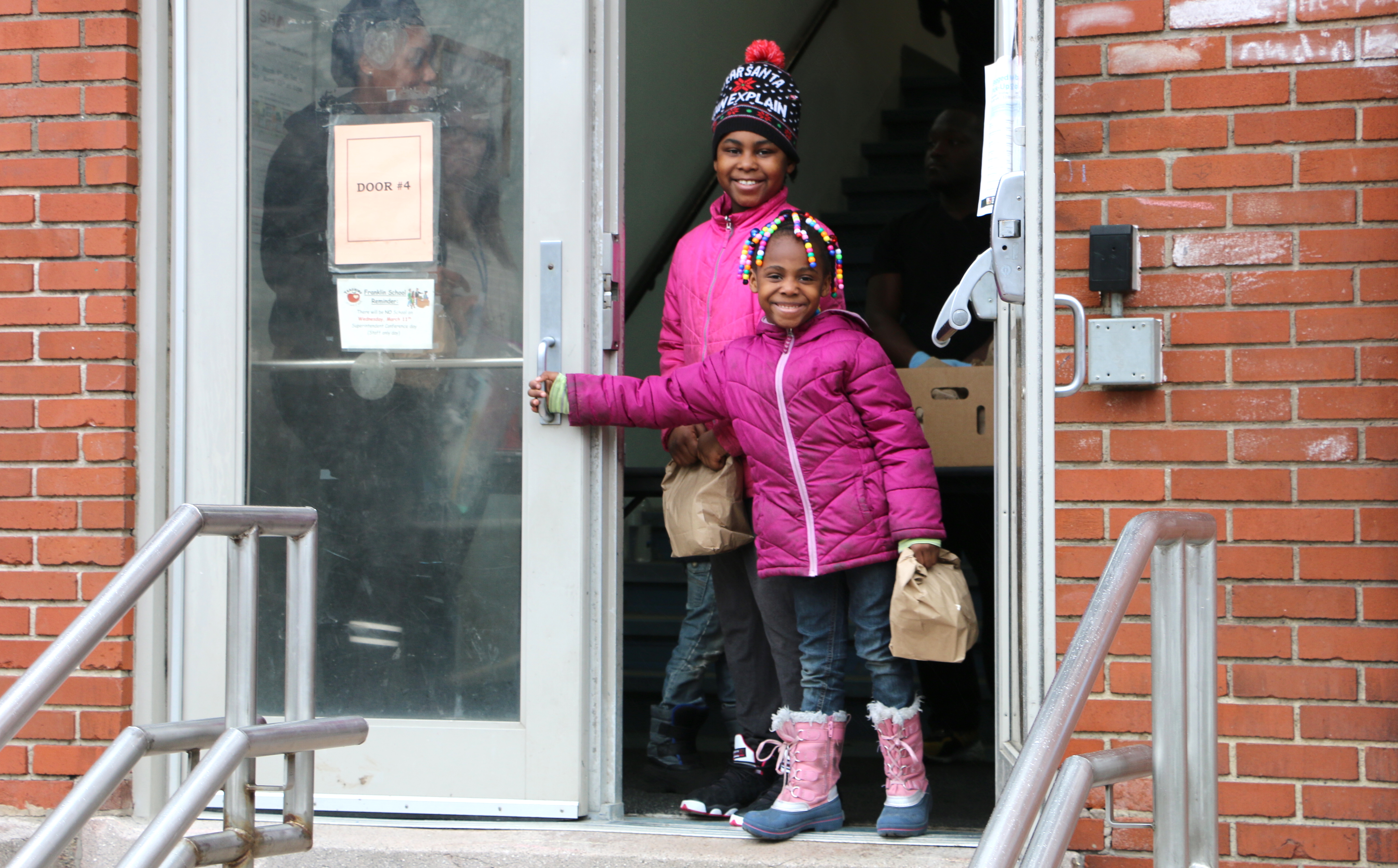 Food distribution begins at Syracuse schools - syracuse.com