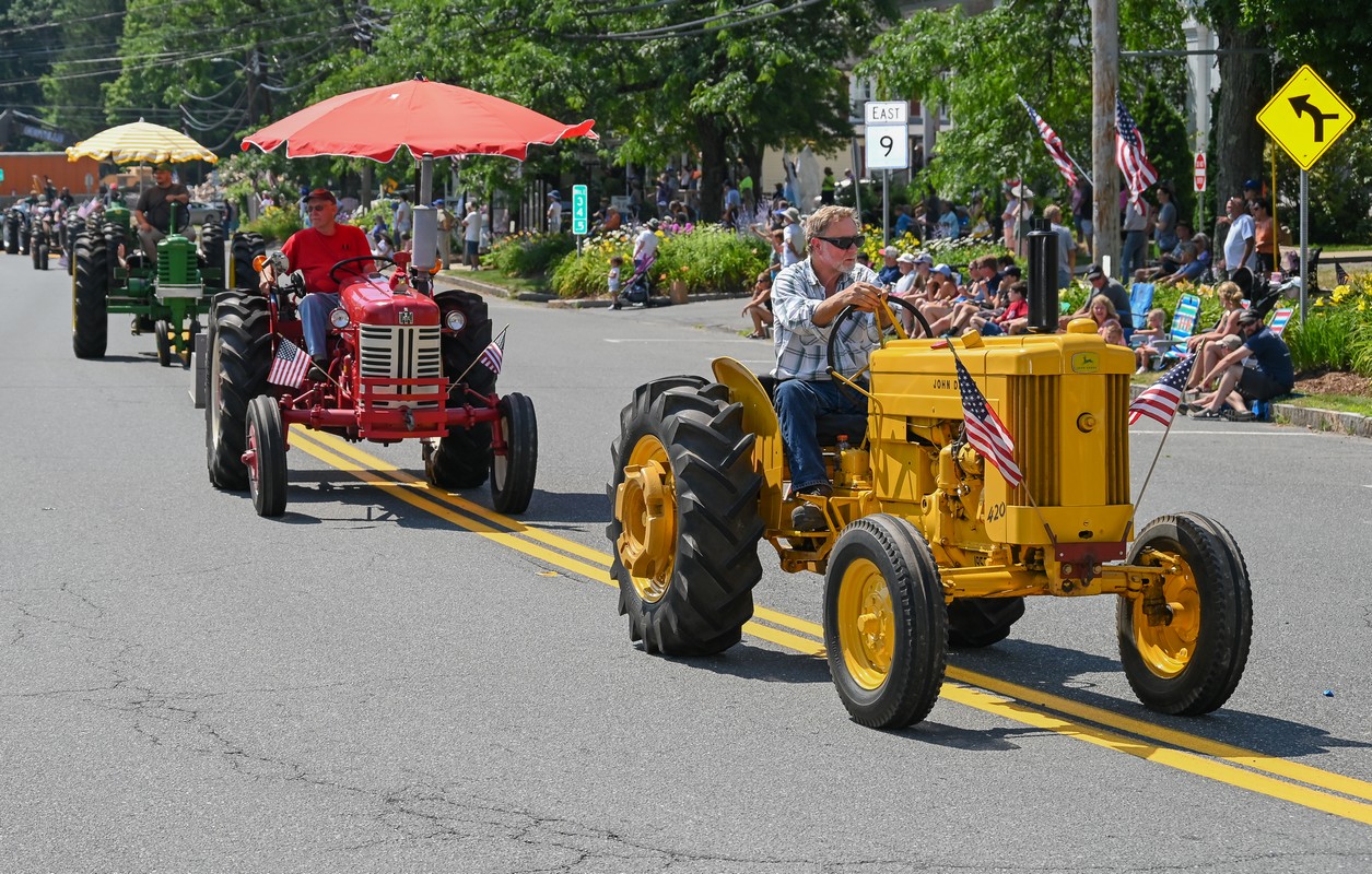 Williamsburg parade marks town’s 250th anniversary (photos) - masslive.com