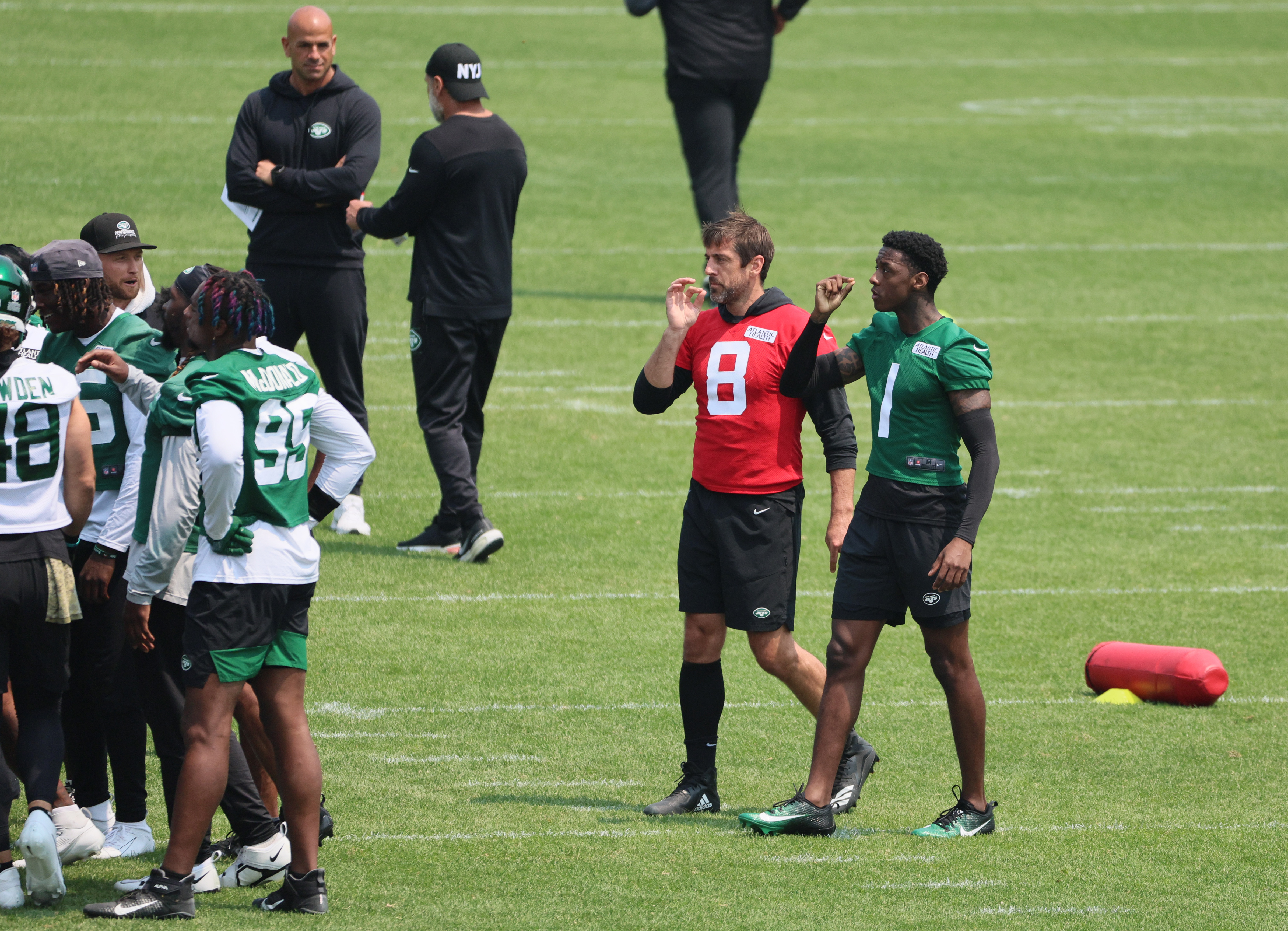 Jets Aaron Rodgers and Sauce Gardner spark up a doobie? - nj.com