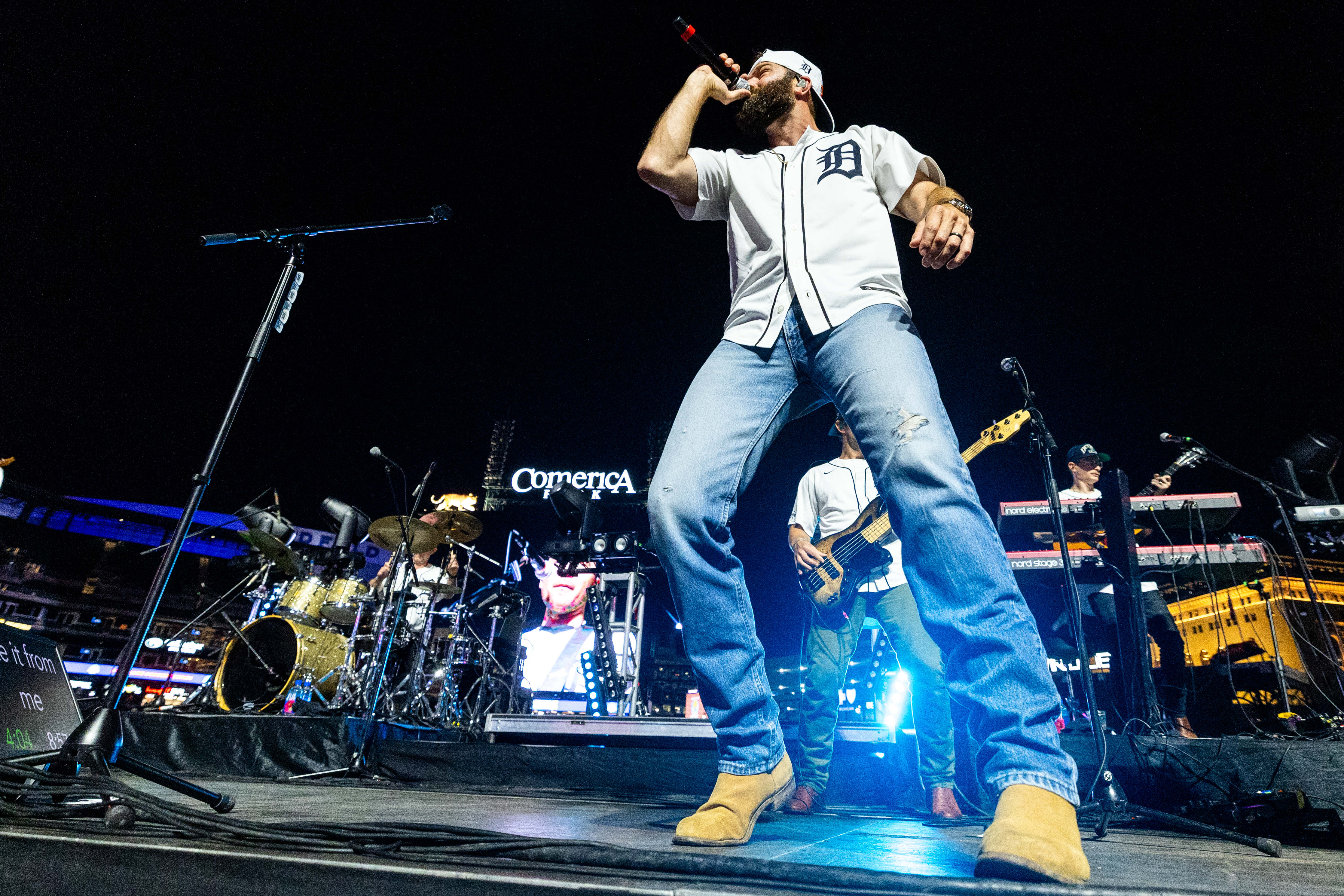 Country star Jordan Davis performs at Comerica Park - mlive.com