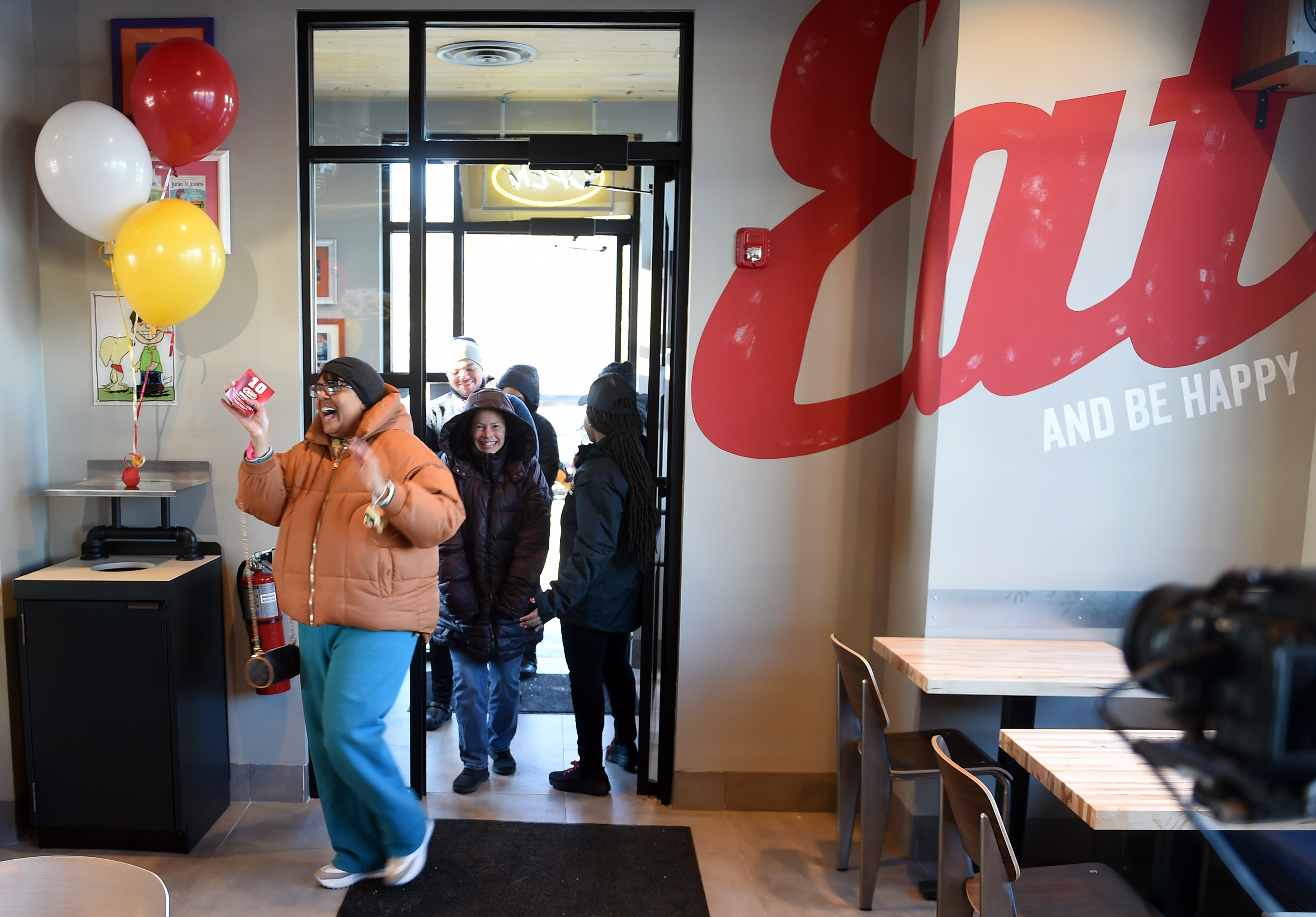 Raising Cane Opens First New Jersey Location - nj.com